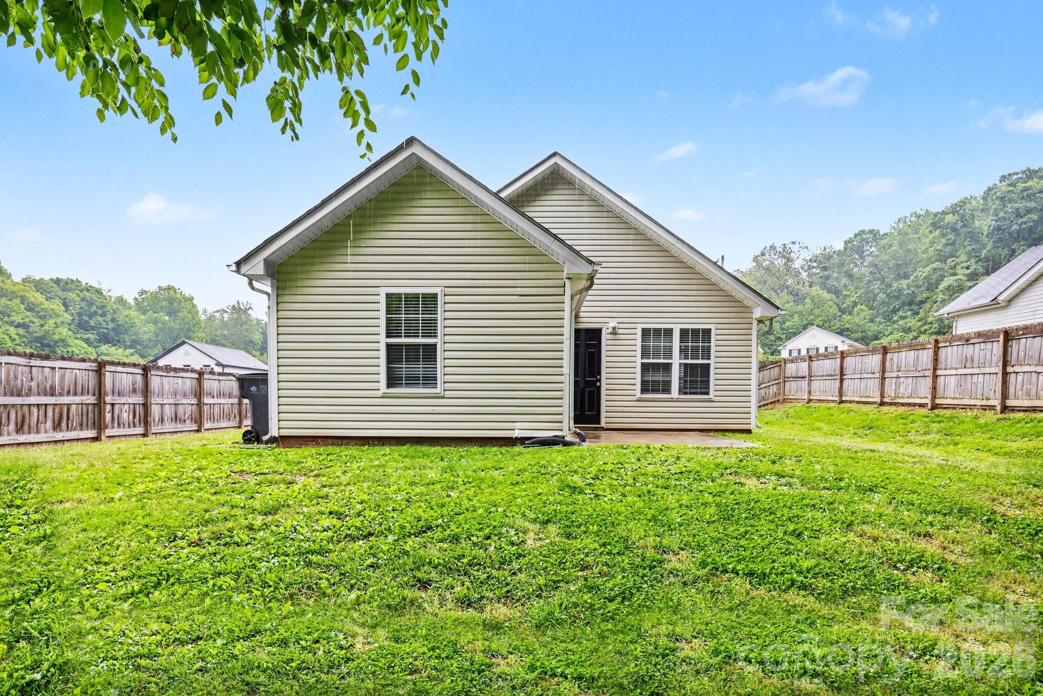 Photo 15 of 2116 Lauren Elizabeth Court, Charlotte, NC