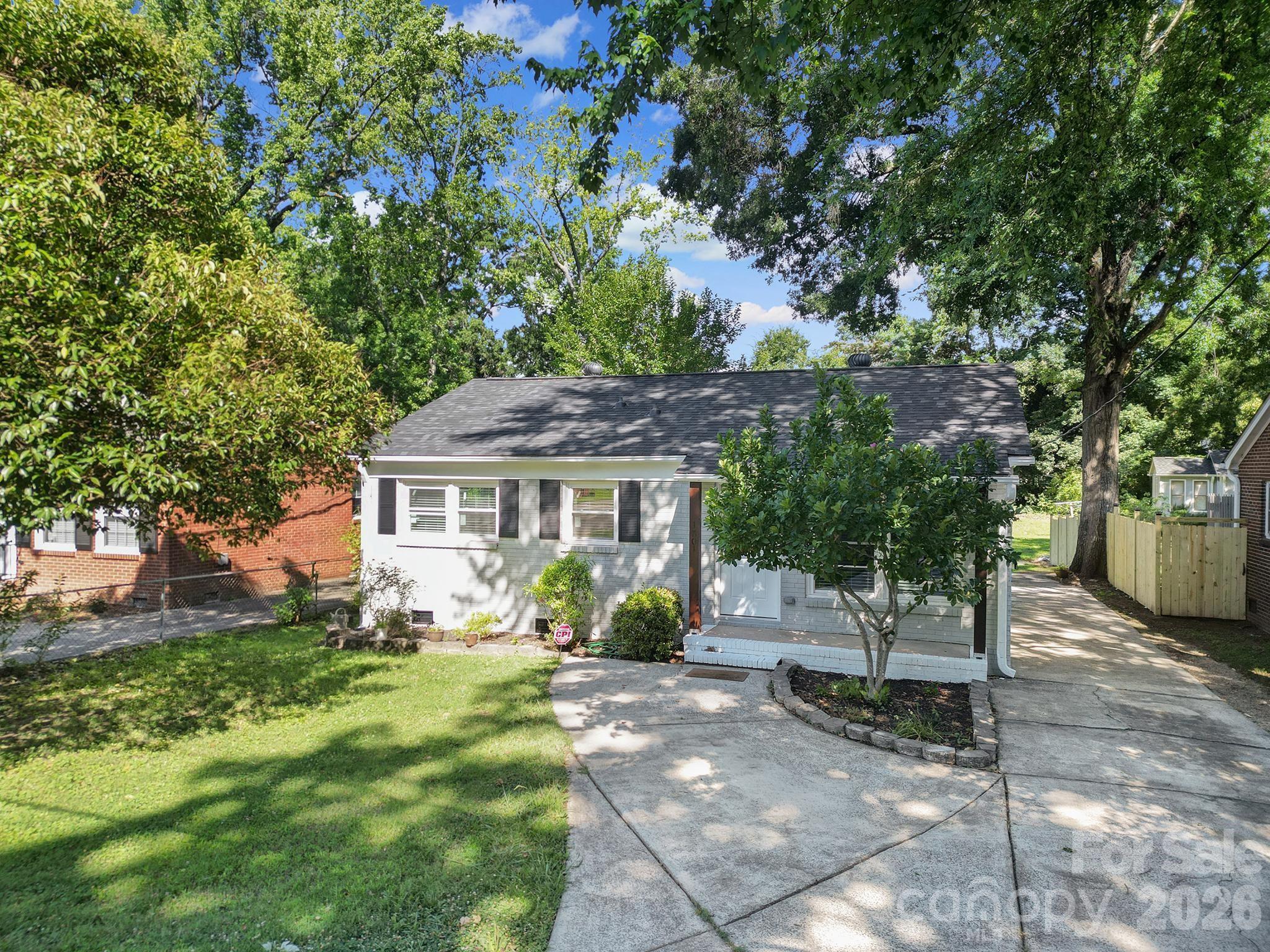 Home for sale at 1801 Dallas Avenue, Charlotte, NC — photo 19 of 34