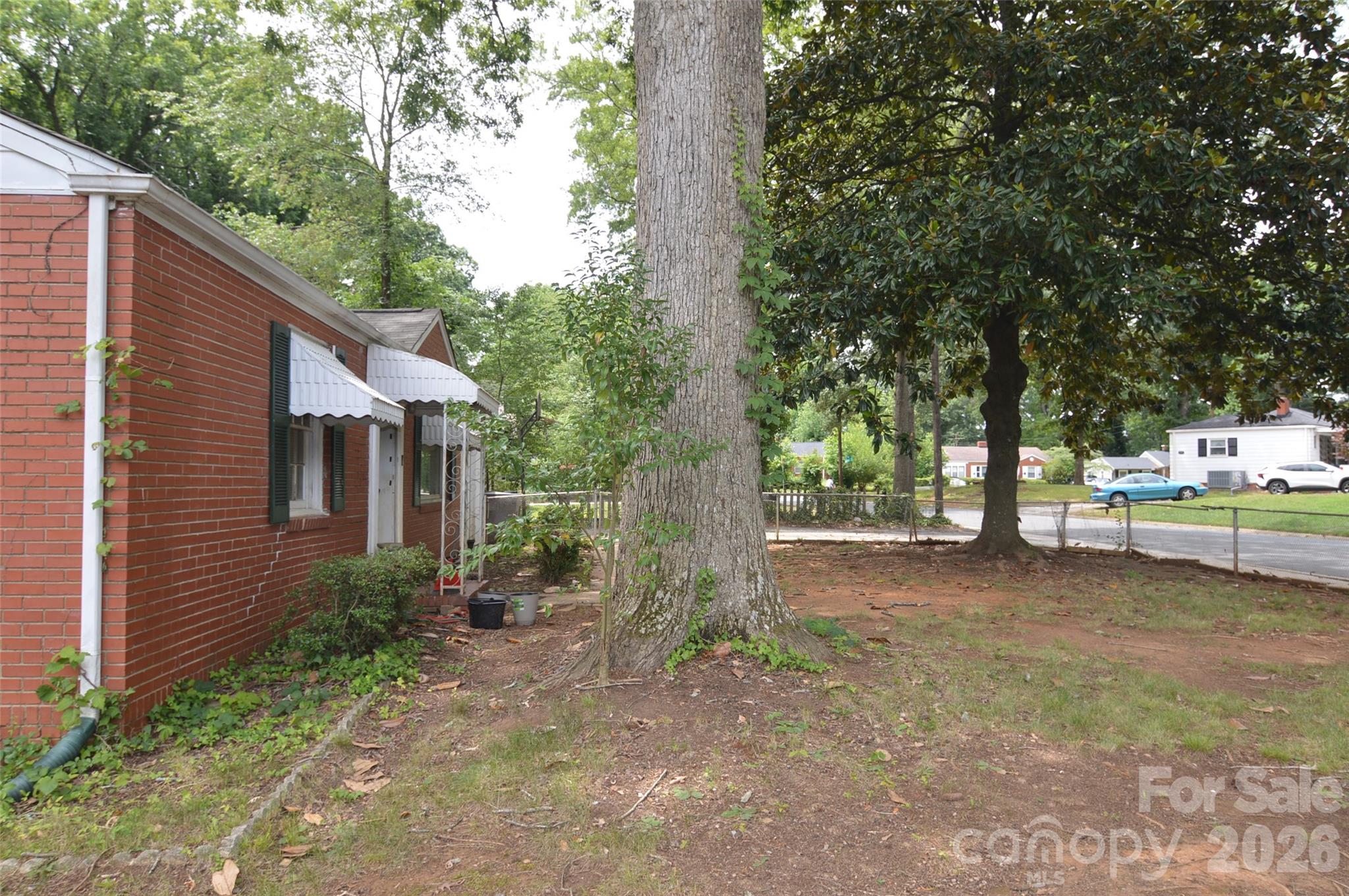 Photo 10 of 2111 Dickens Avenue, Charlotte, NC