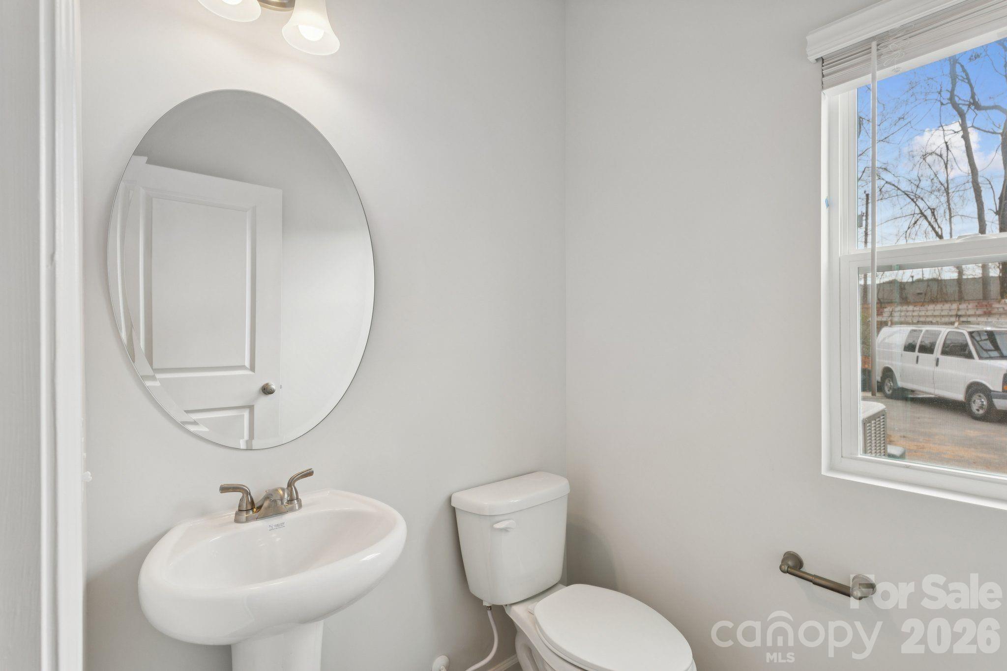 Photo 7 of 4628 Lakeview Road, Charlotte, NC