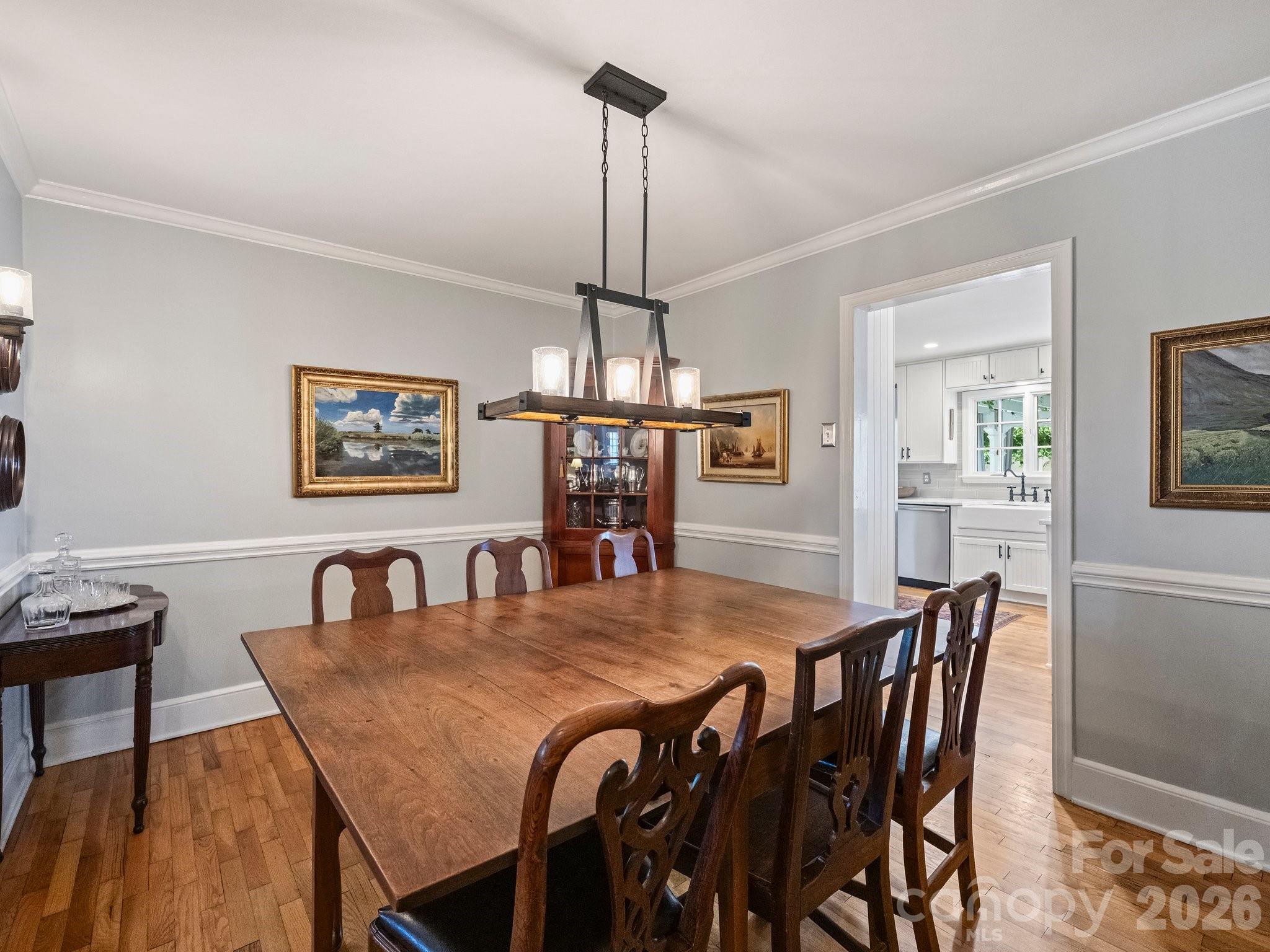 Photo 8 of 2126 Cumberland Avenue, Charlotte, NC