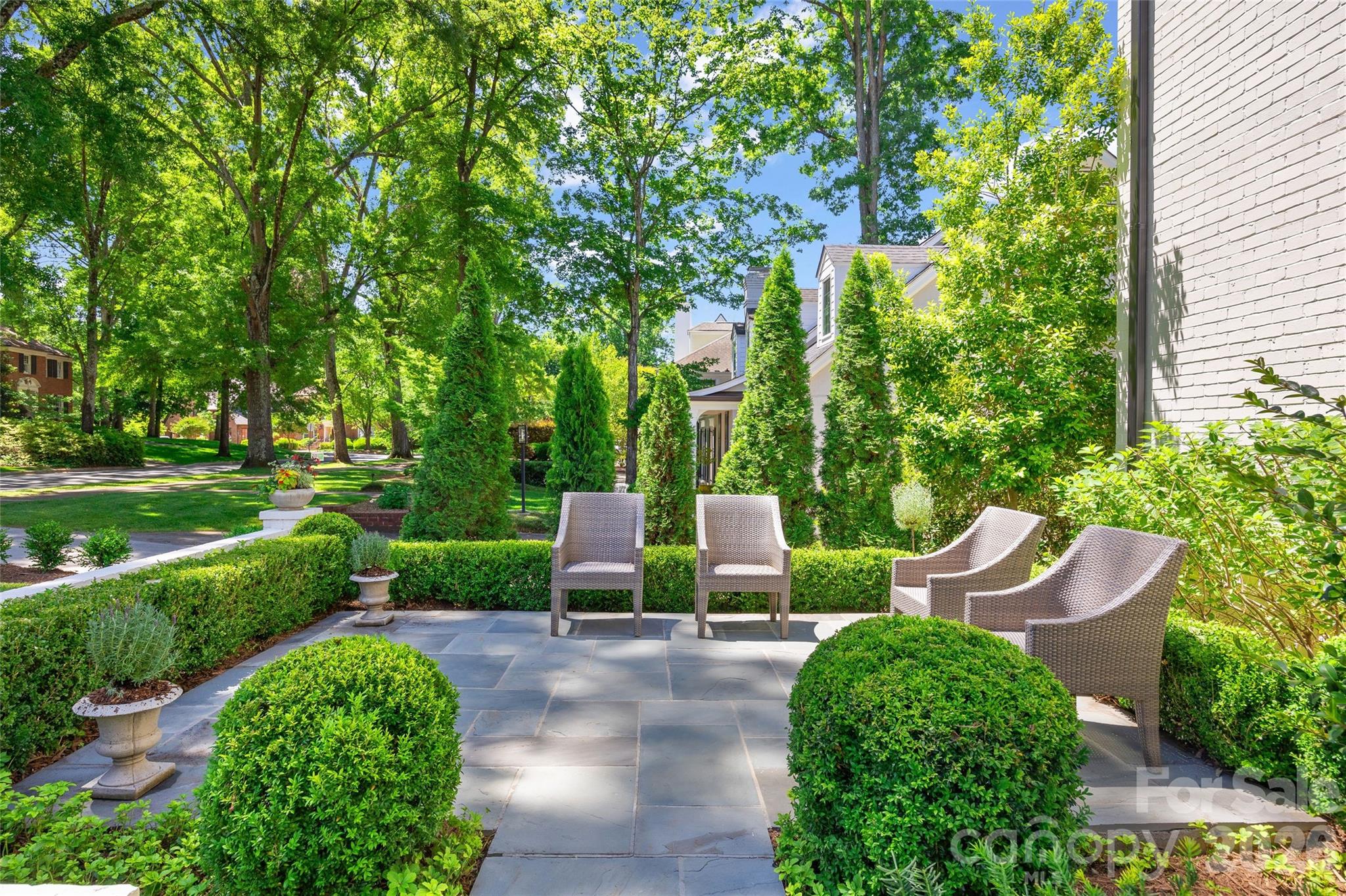 700 Cherokee Road, Charlotte, NC - photo 3 of 49