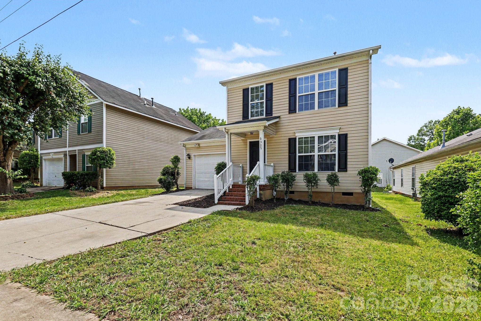 Photo 4 of 6325 Linda Vista Lane, Charlotte, NC