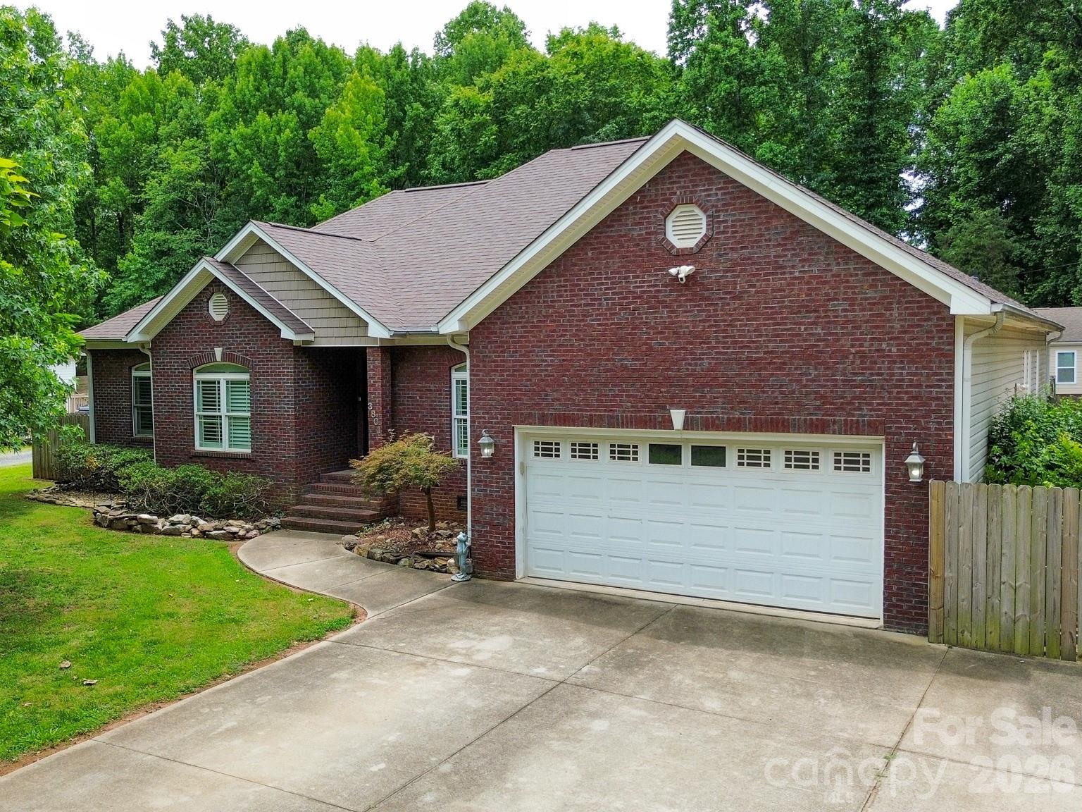 Photo 2 of 3801 Hayden Drive, Charlotte, NC