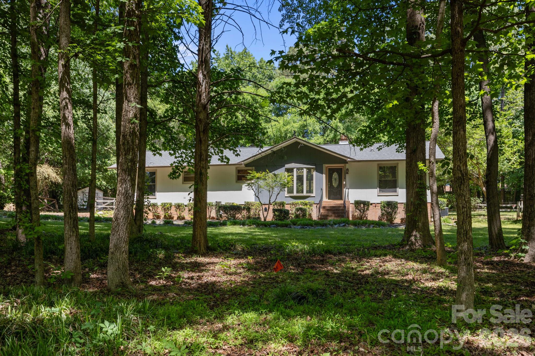 Photo 4 of 12538 Sam Furr Road, Huntersville, NC