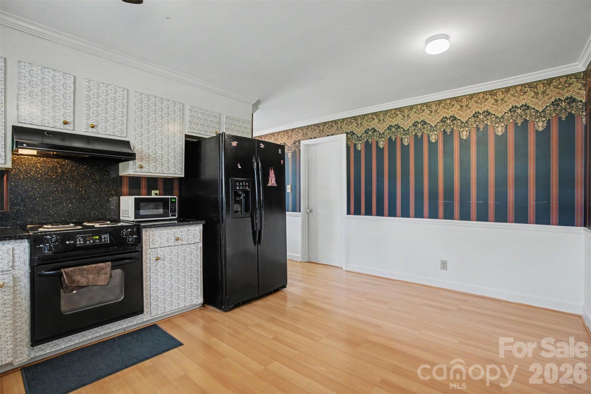 6300 Idlebrook Drive, Charlotte, NC - photo 9 of 27