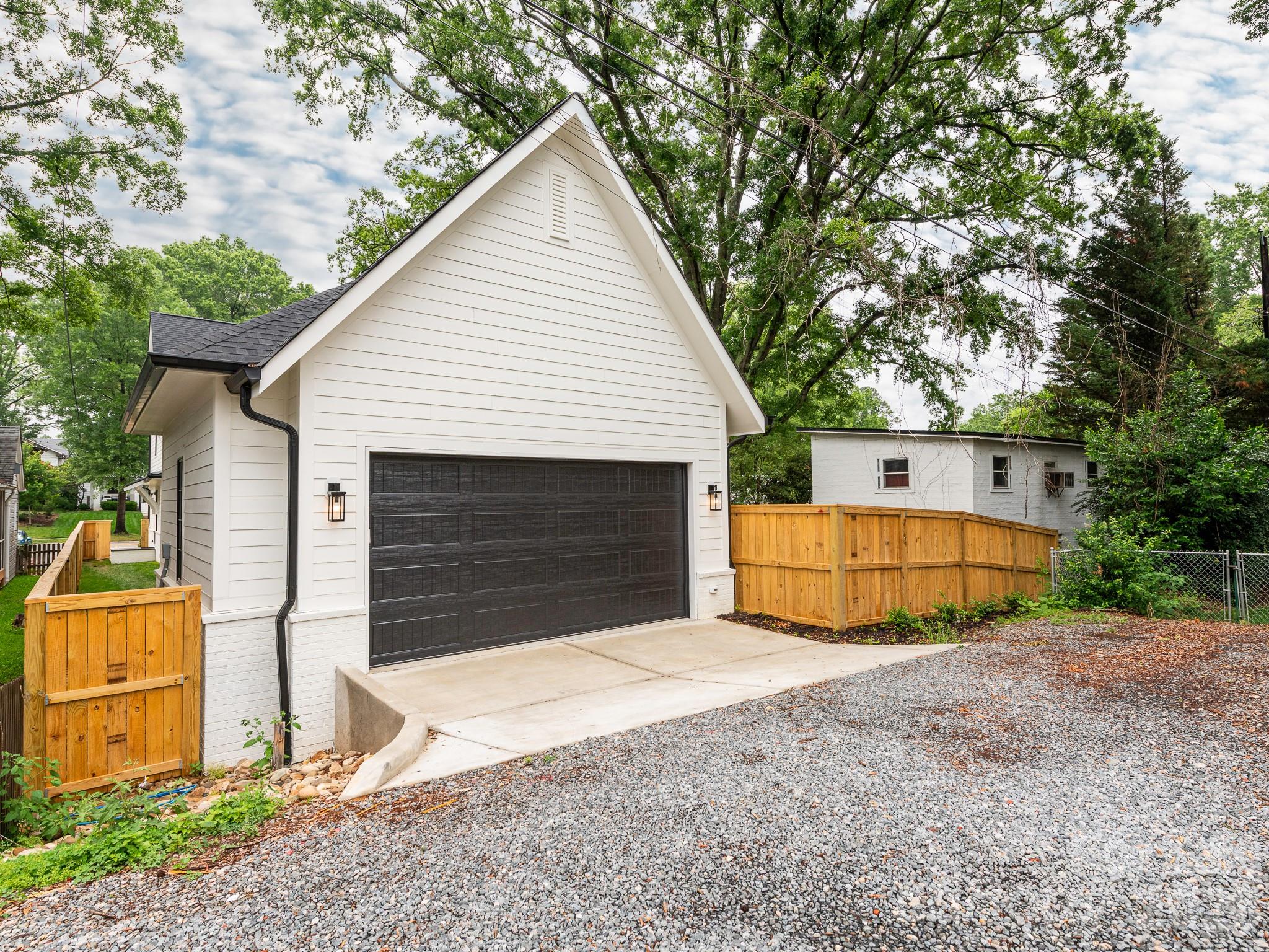 2510 Chesterfield Avenue, Charlotte, NC - photo 7 of 48