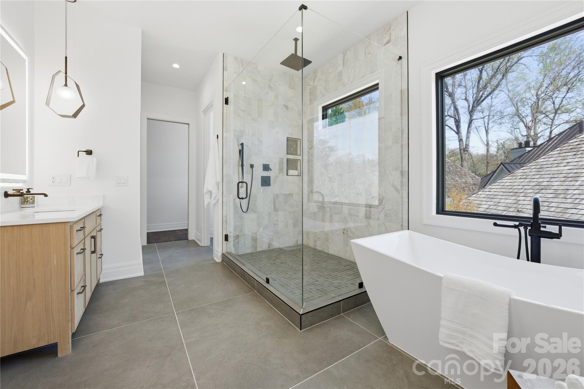 Photo 27 of 1423 S Wendover Road, Charlotte, NC