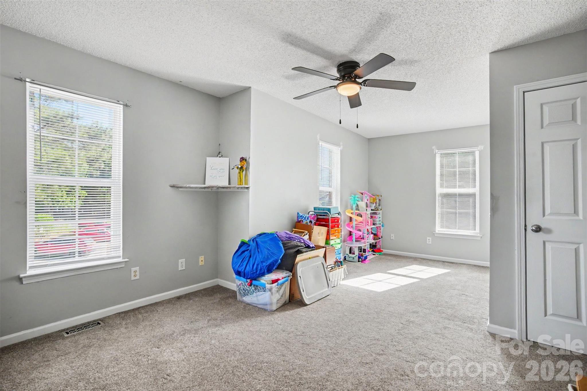 8917 Cinnabay Drive, Charlotte, NC - photo 9 of 16
