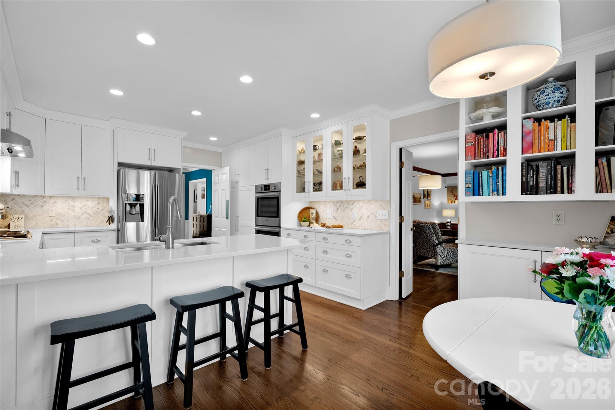 Photo 6 of 421 Sardis Lane, Charlotte, NC