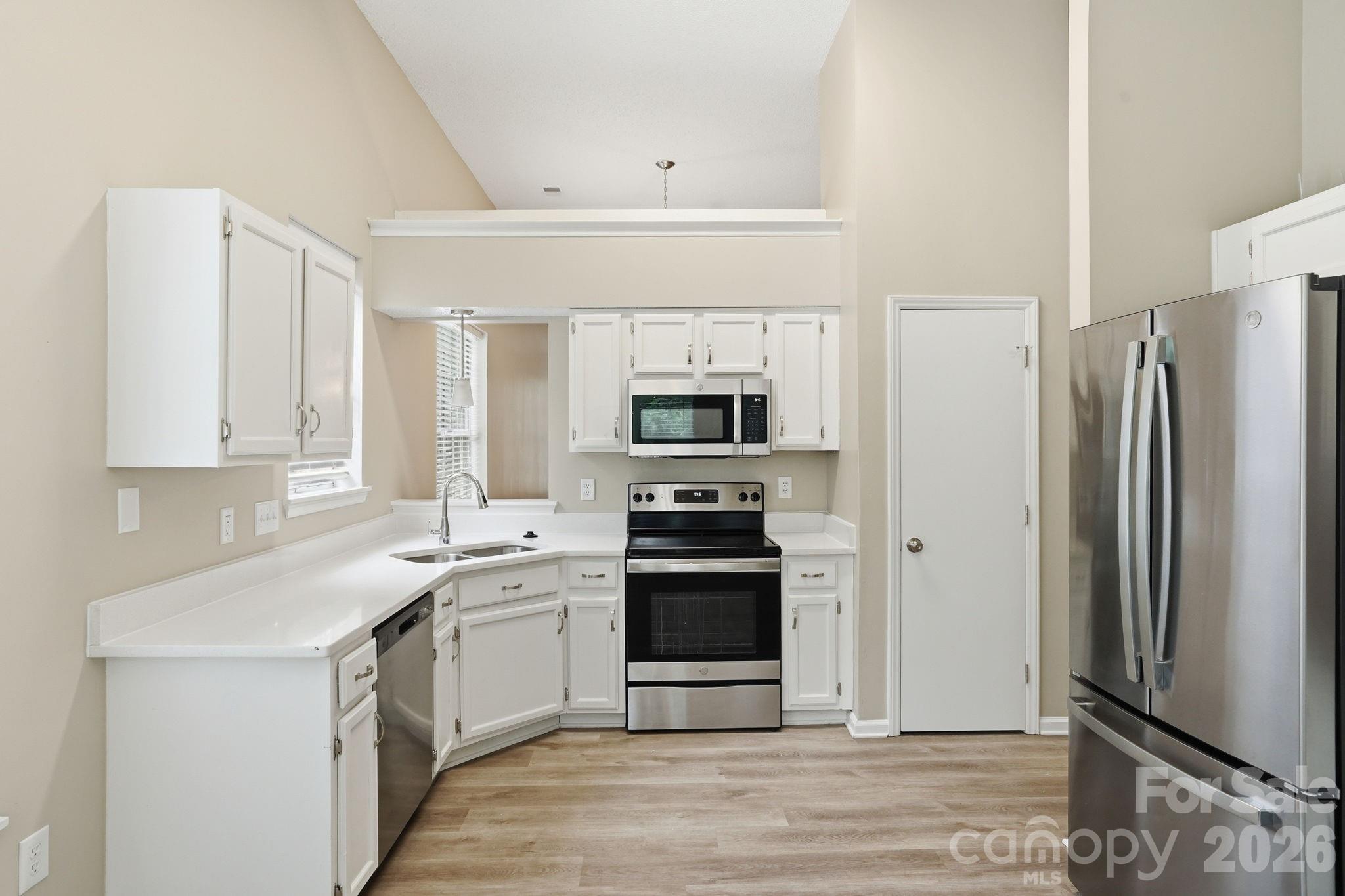 Photo 16 of 7200 Daerwood Place, Charlotte, NC