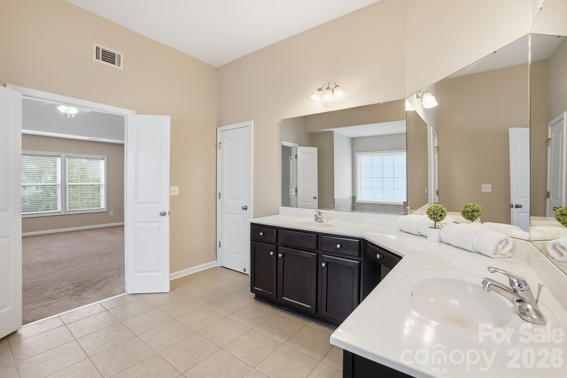 9013 Gailes Drive, Charlotte, NC - photo 22 of 42