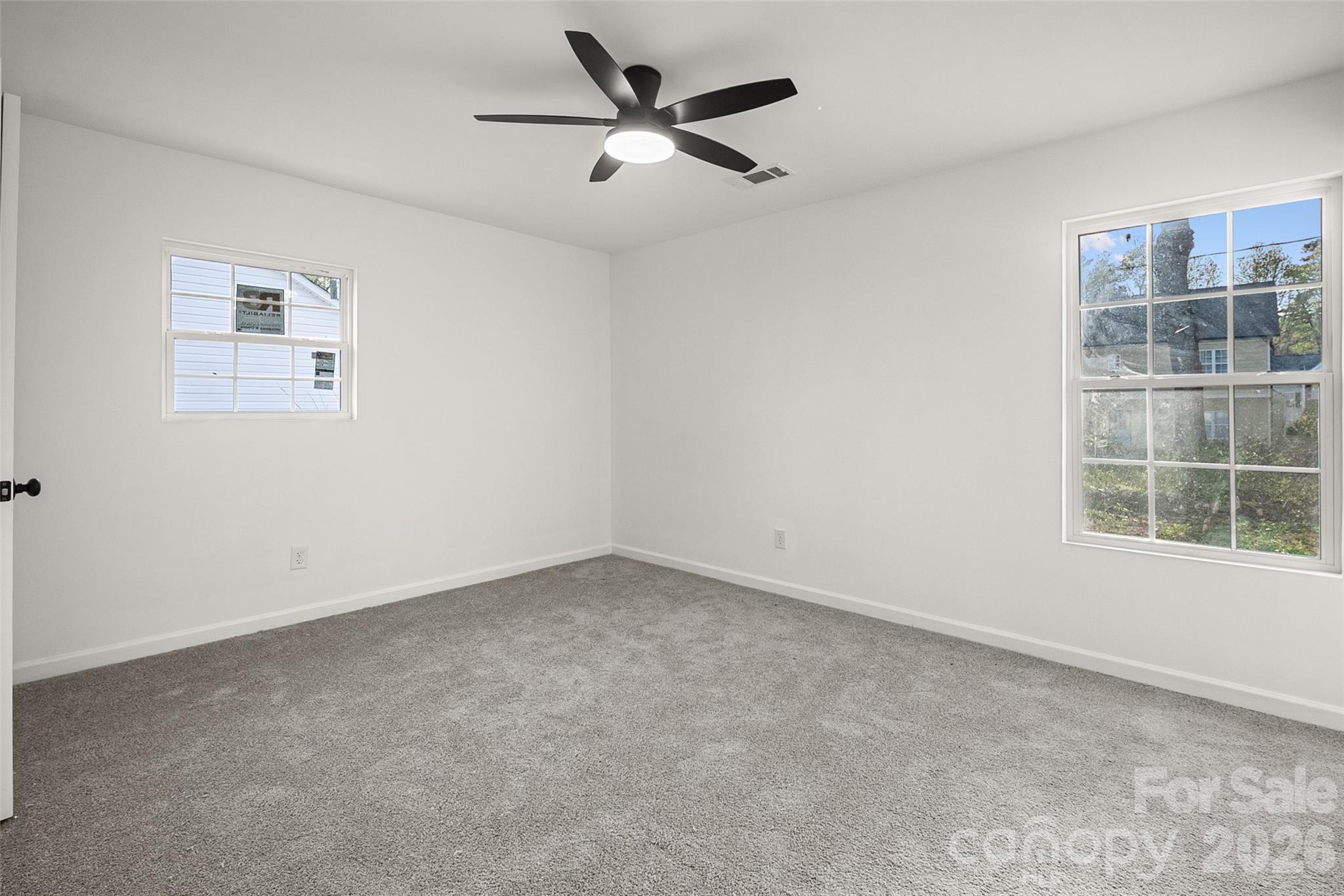 Photo 11 of 10107 Clairemore Place, Charlotte, NC