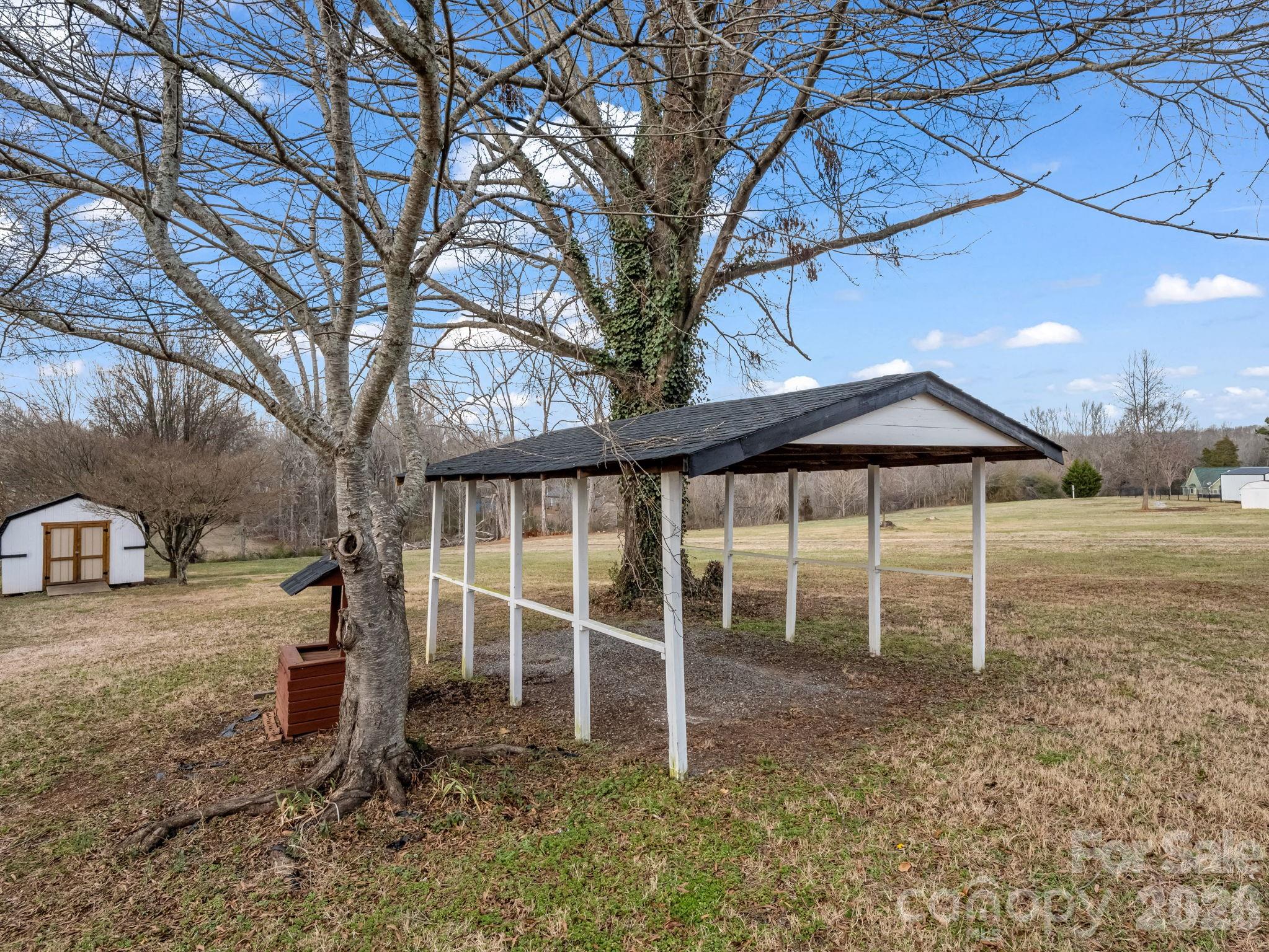 Home for sale at 5573 Lennox Drive, Kings Mountain, NC — photo 11 of 37