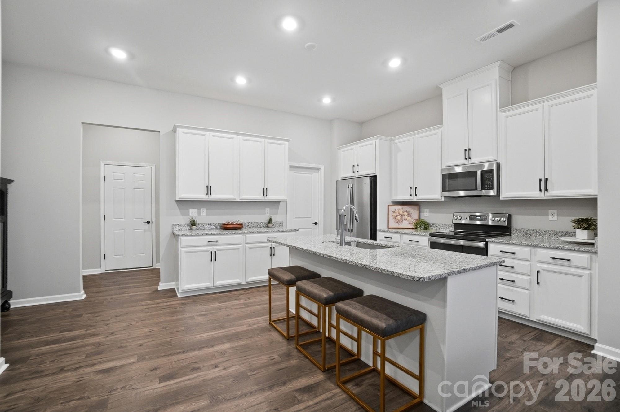 Photo 7 of 8928 Morning Mist Road, Charlotte, NC