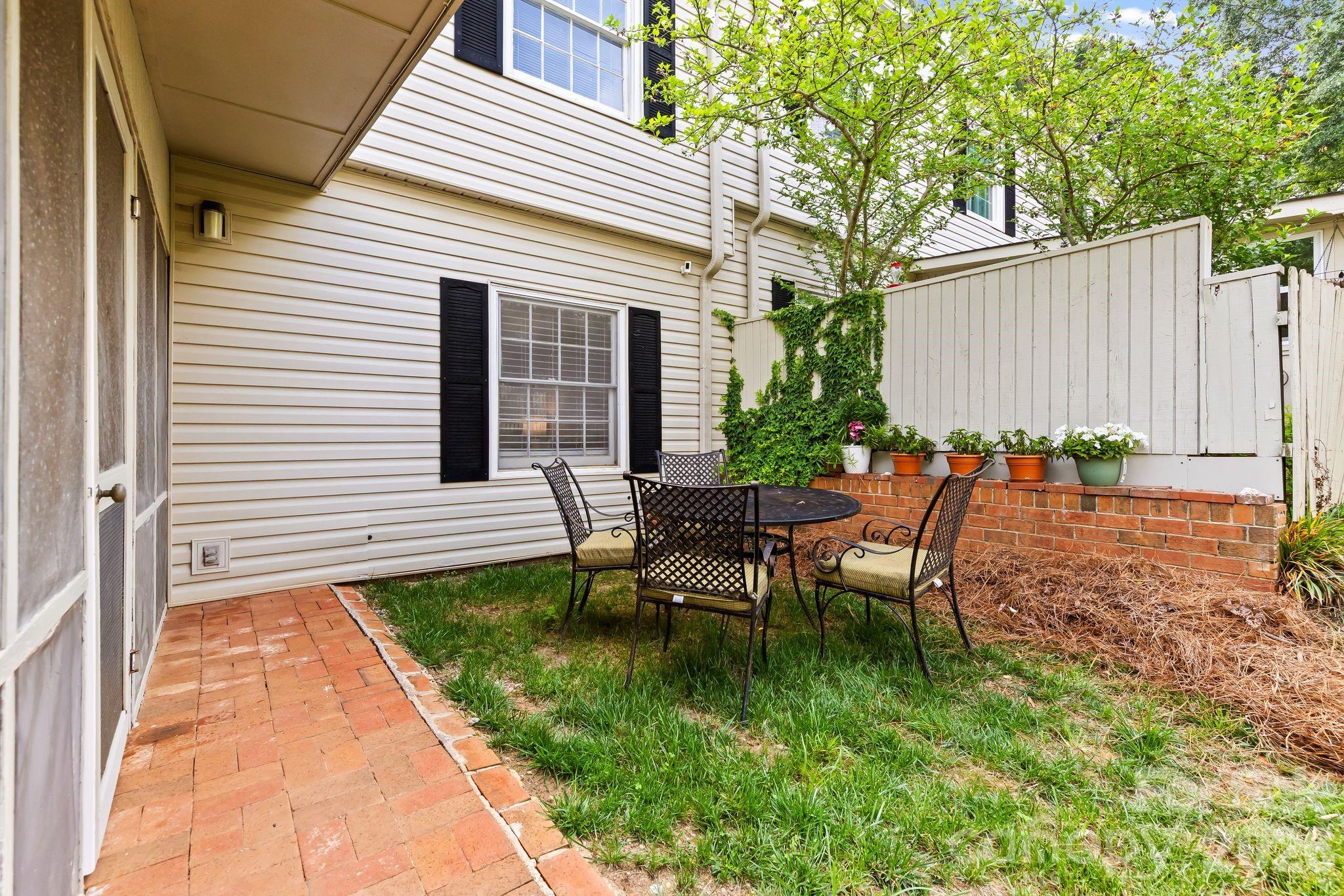 Photo 32 of 5941 Quail Hollow RoadE, Charlotte, NC