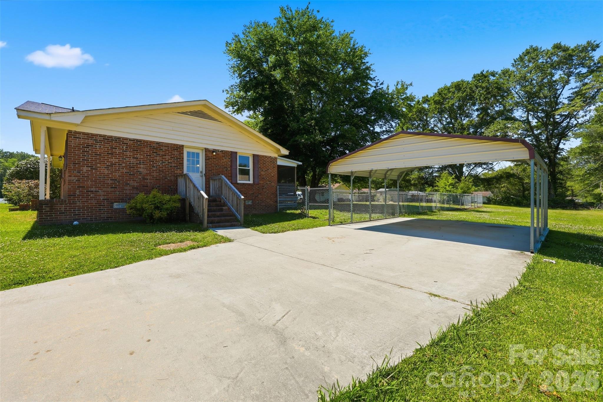 506 Providence Road, Lancaster, SC - photo 3 of 28