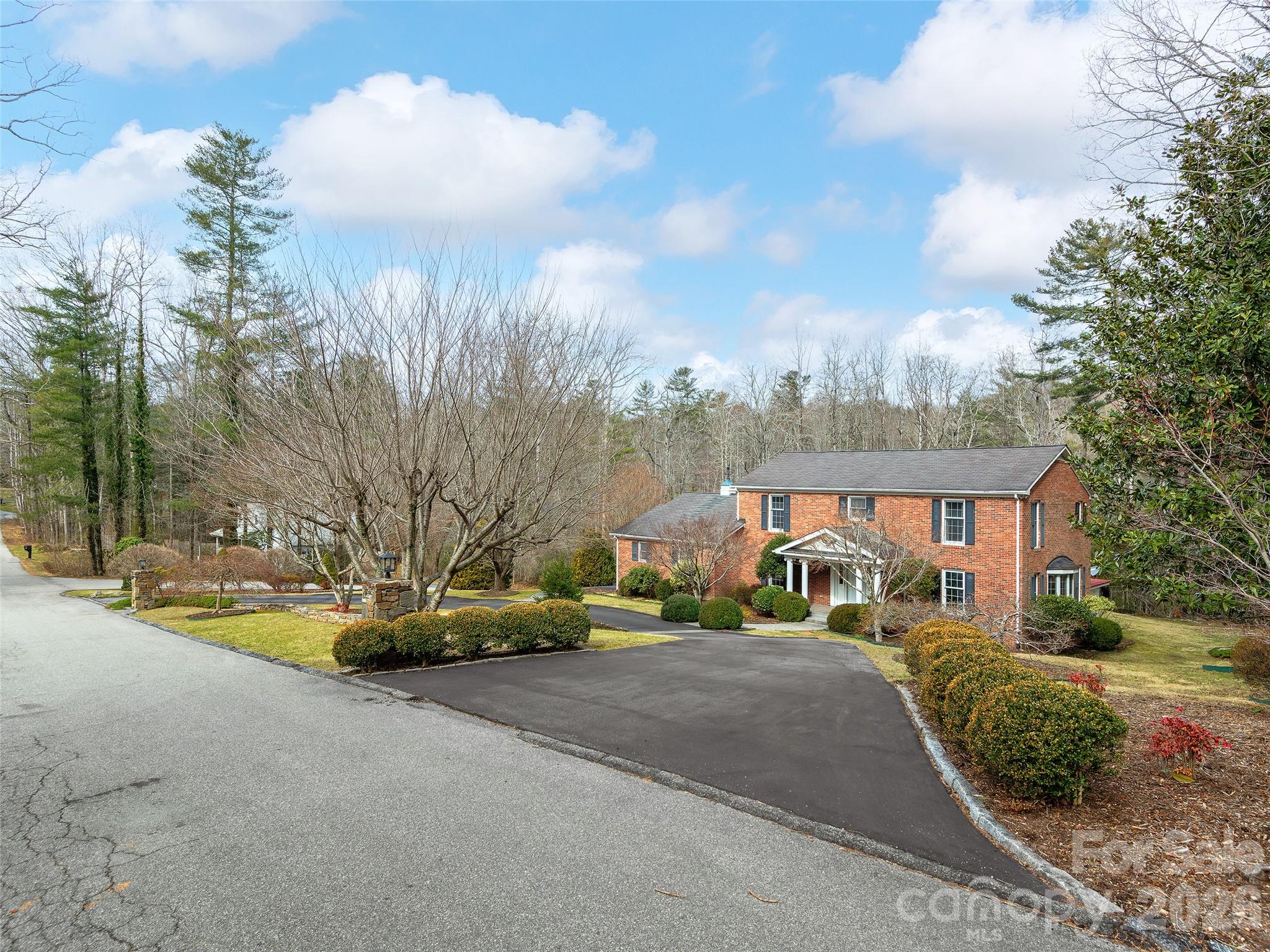 Photo 2 of 110 Glengary Drive, Flat Rock, NC