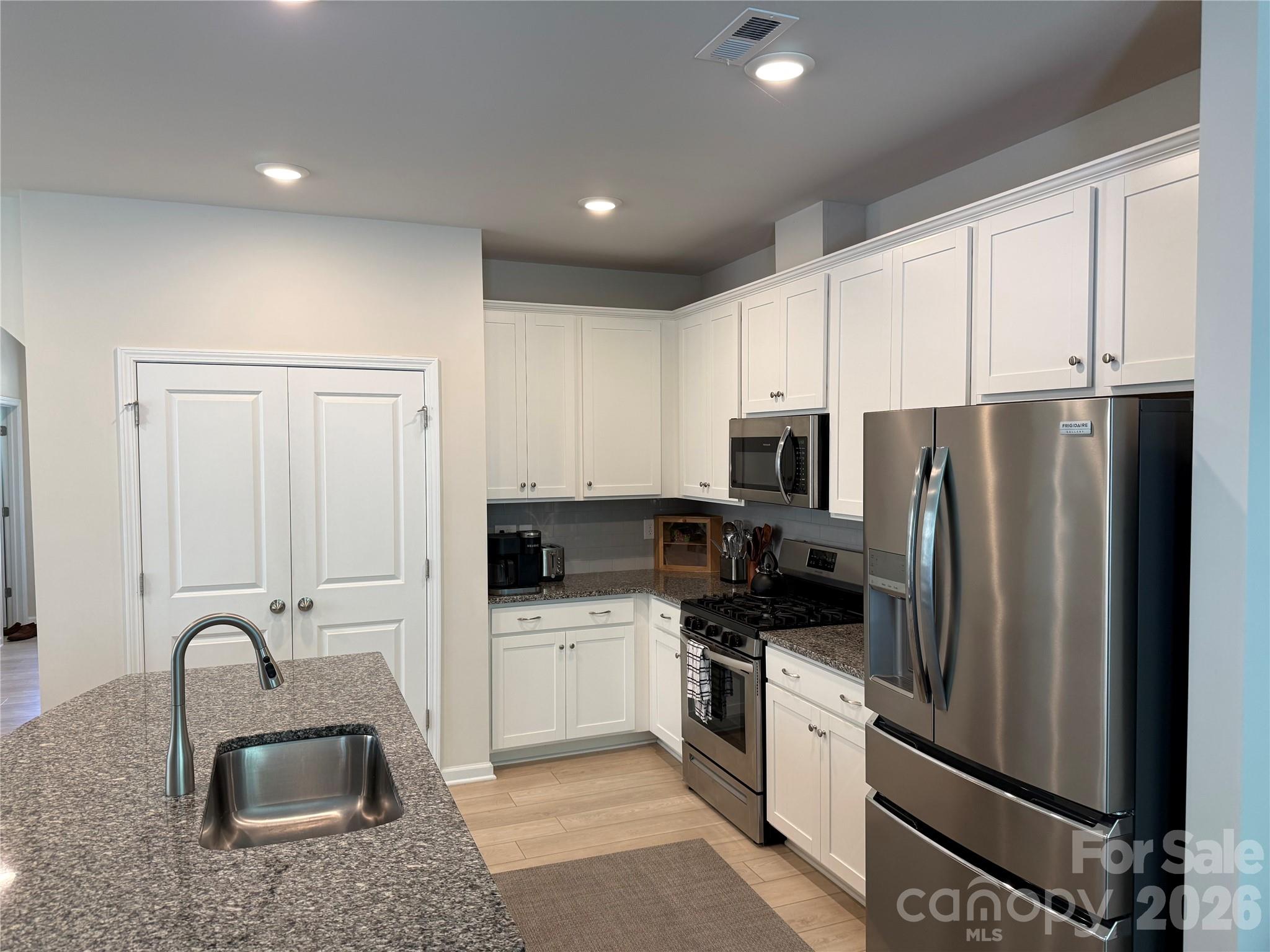 Photo 2 of 13057 Cottage Crest Lane, Charlotte, NC