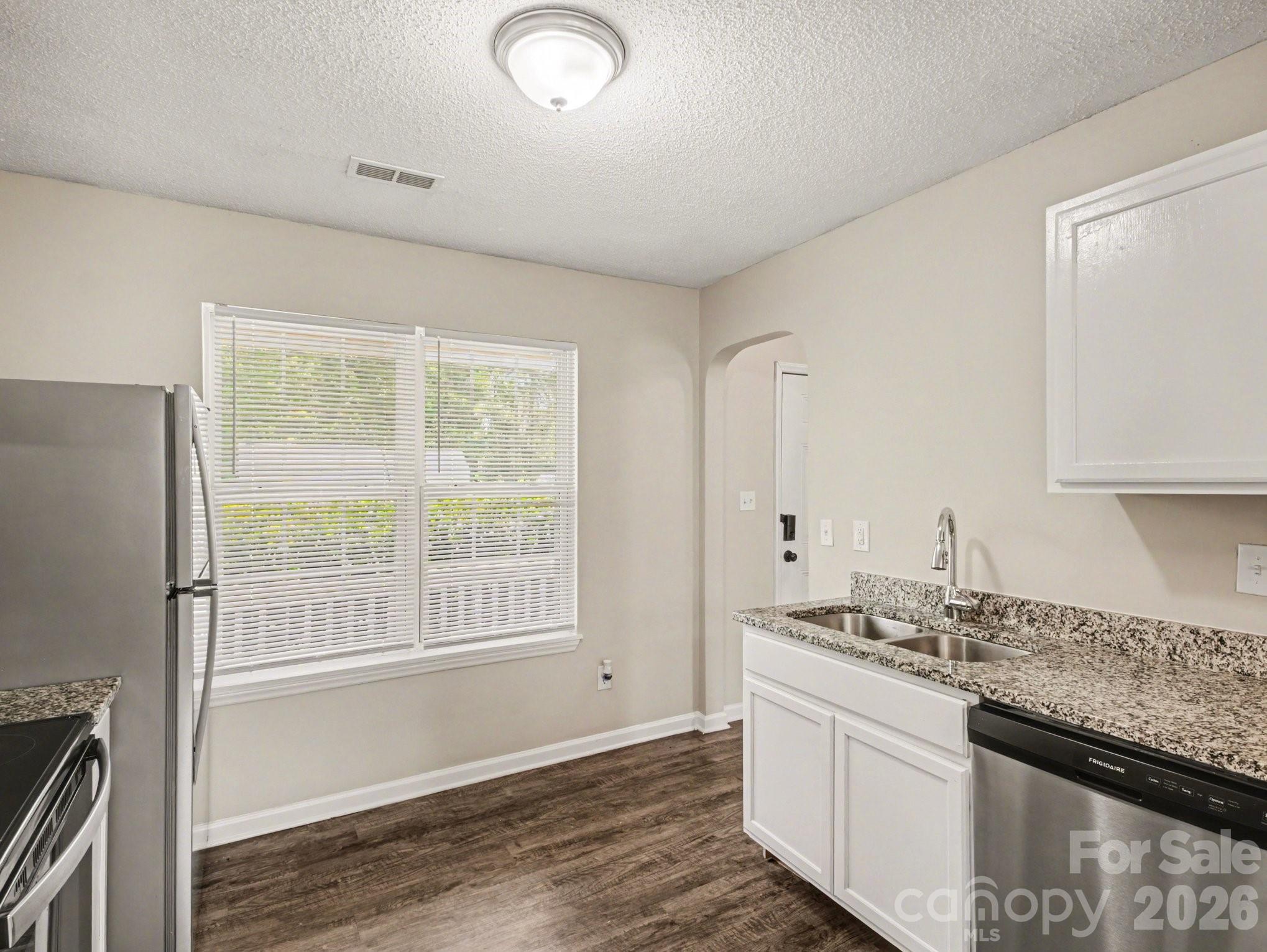 Photo 8 of 3744 Capps Hill Drive, Charlotte, NC