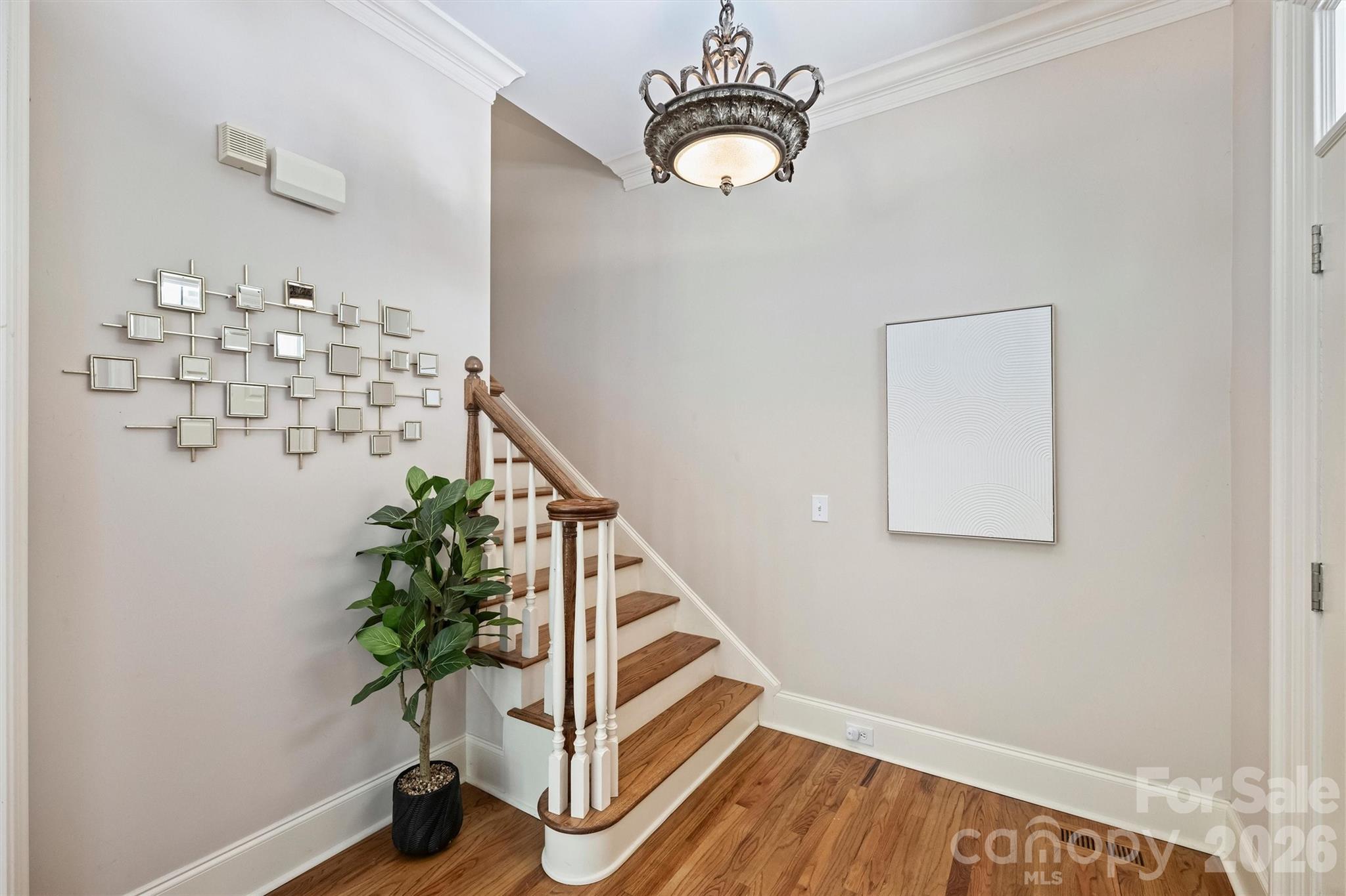 Photo 2 of 1115 S Kings Drive, Charlotte, NC