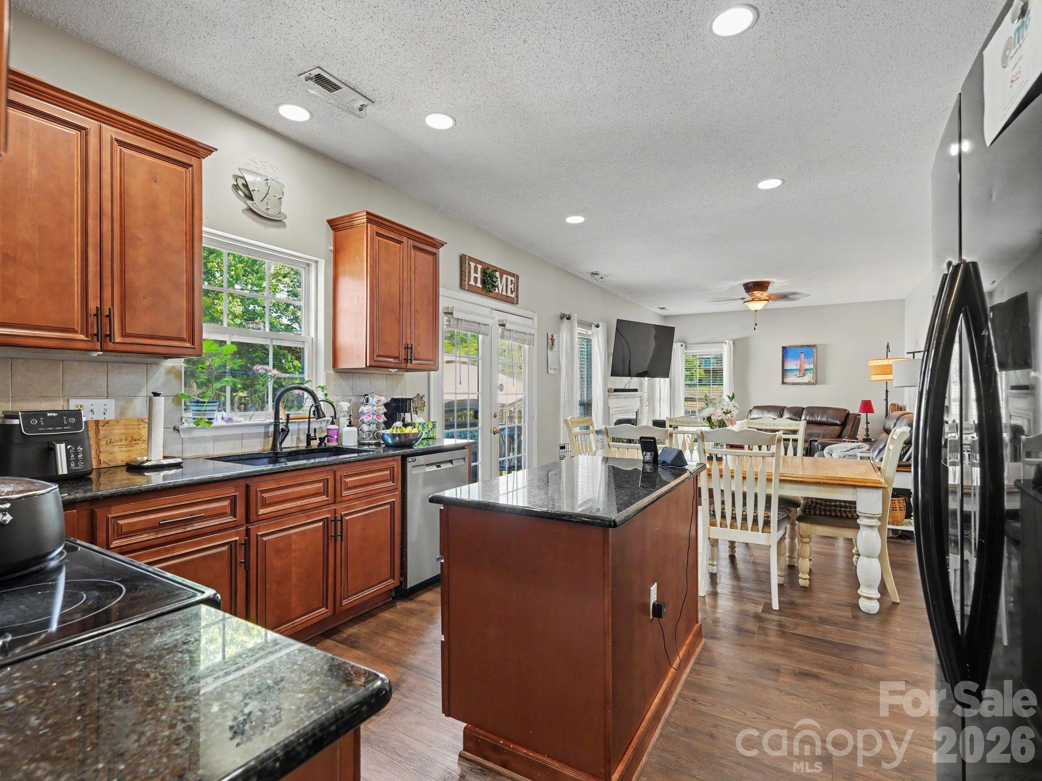 5716 Autumn Knoll Place NW, Concord, NC - photo 9 of 28