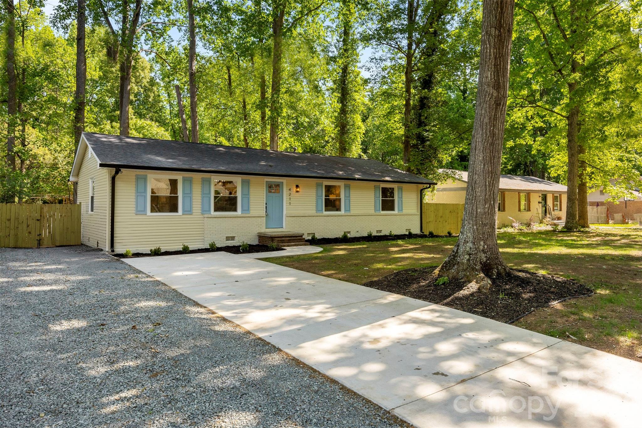 4211 Dunwoody Drive, Charlotte, NC - photo 3 of 19