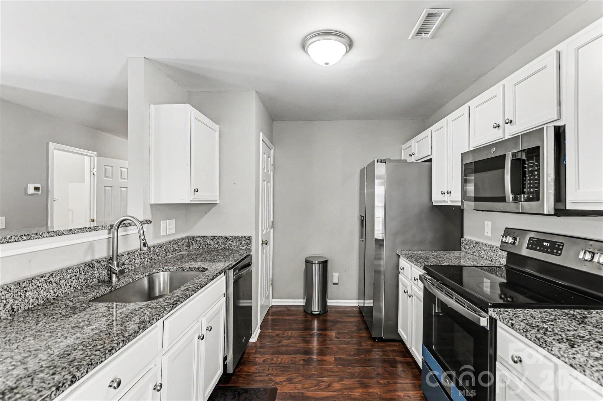 306 Cayman Way, Charlotte, NC - photo 12 of 33
