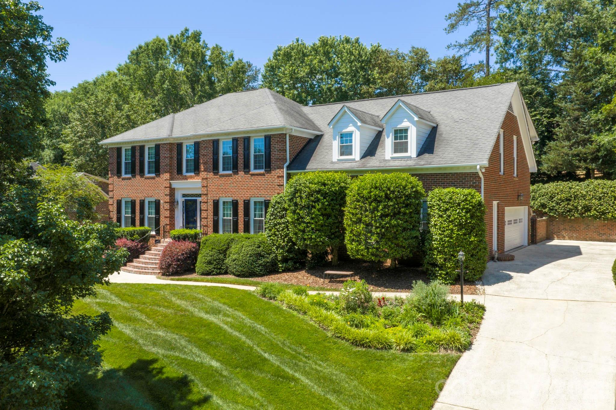 708 Barington Place, Matthews, NC