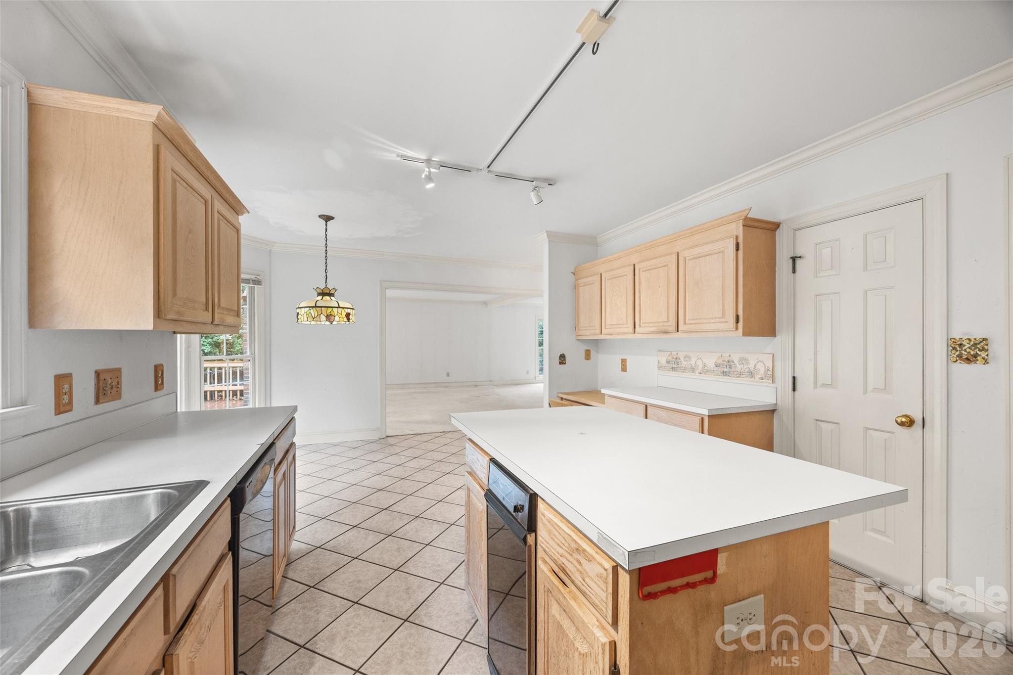 Photo 12 of 7411 Leharne Drive, Charlotte, NC