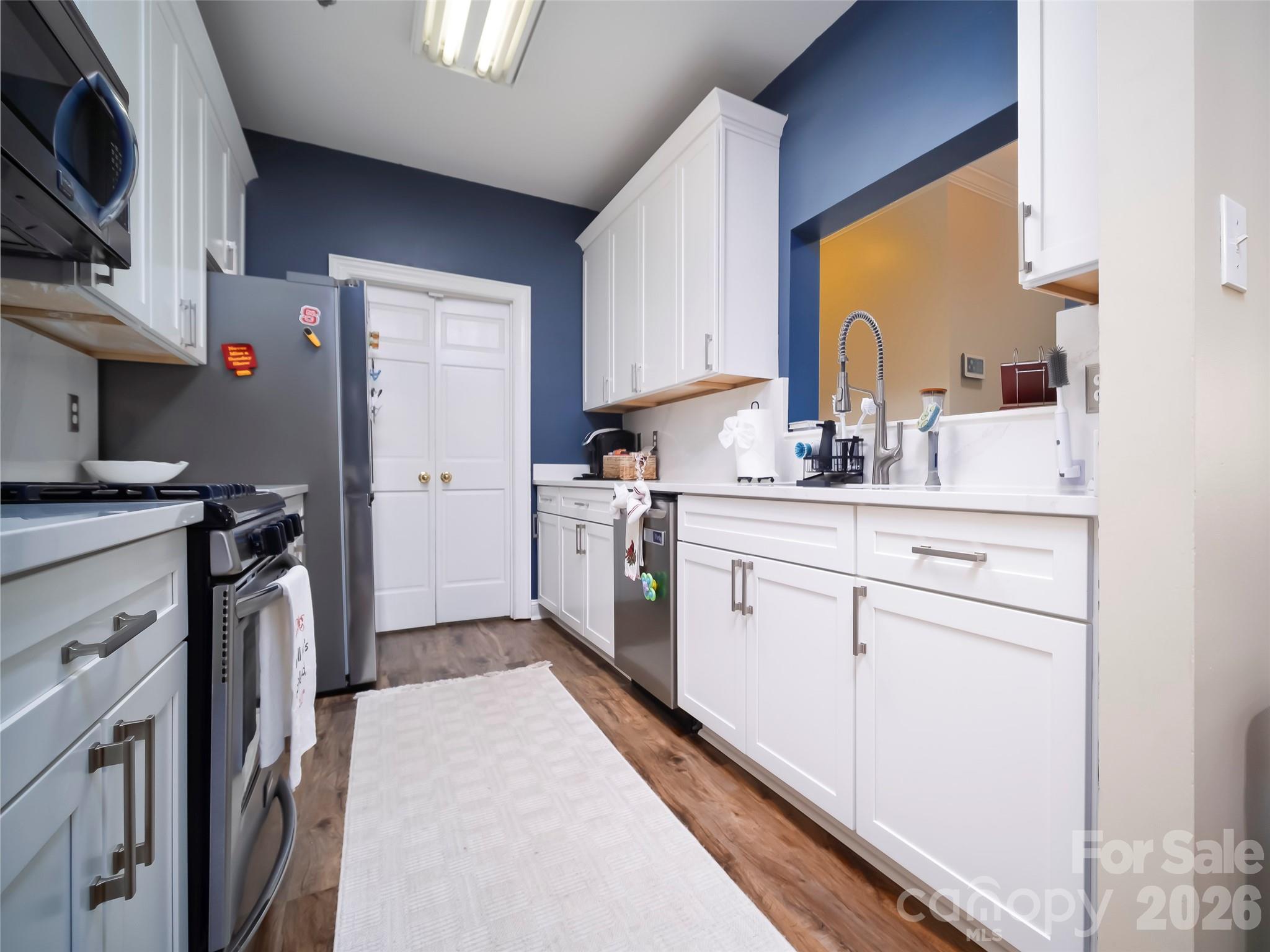Photo 11 of 5609 Fairview Road3, Charlotte, NC