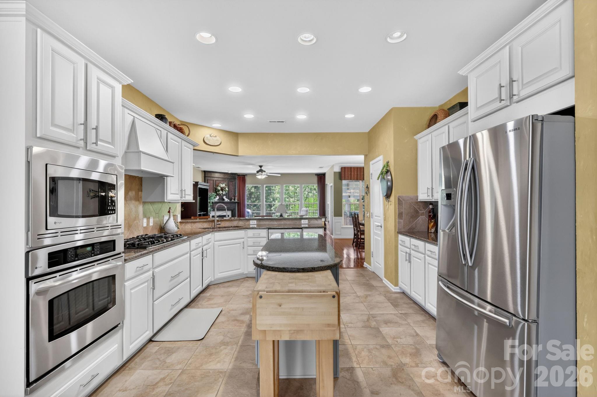 9242 Whistling Straits Drive, Fort Mill, SC - photo 3 of 48