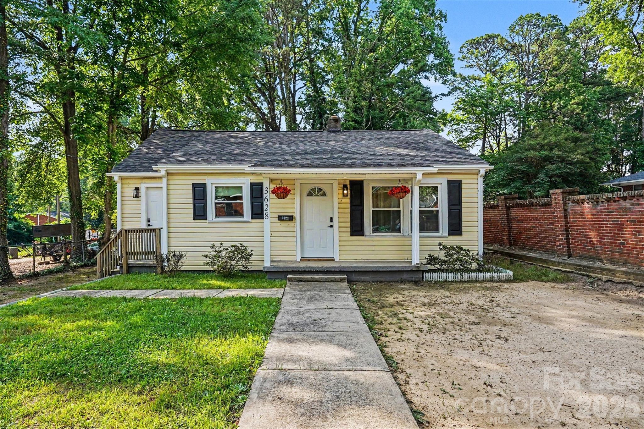 Photo 2 of 3628 Michigan Avenue, Charlotte, NC