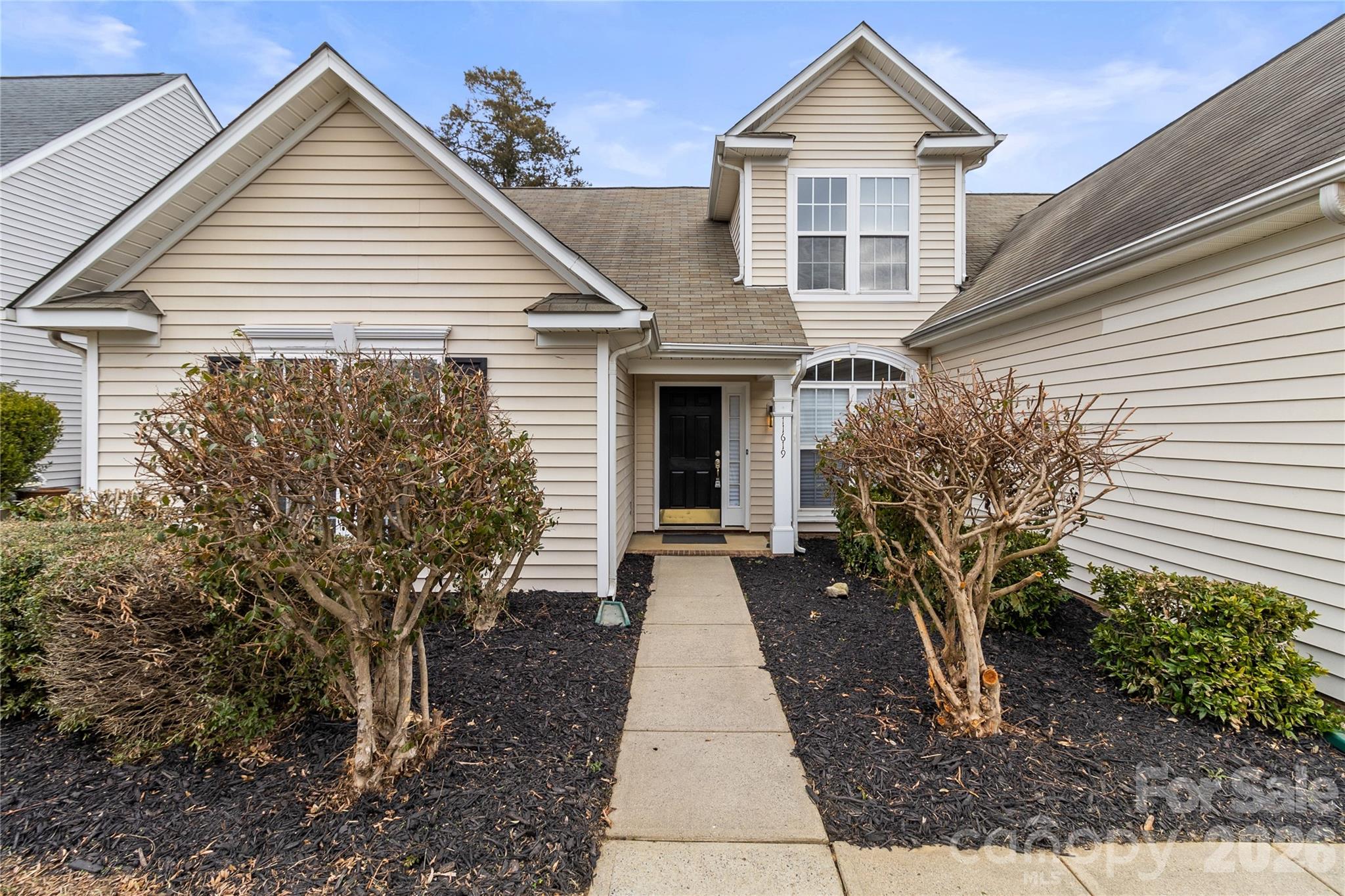 Photo 2 of 11619 Planters Estates Drive, Charlotte, NC