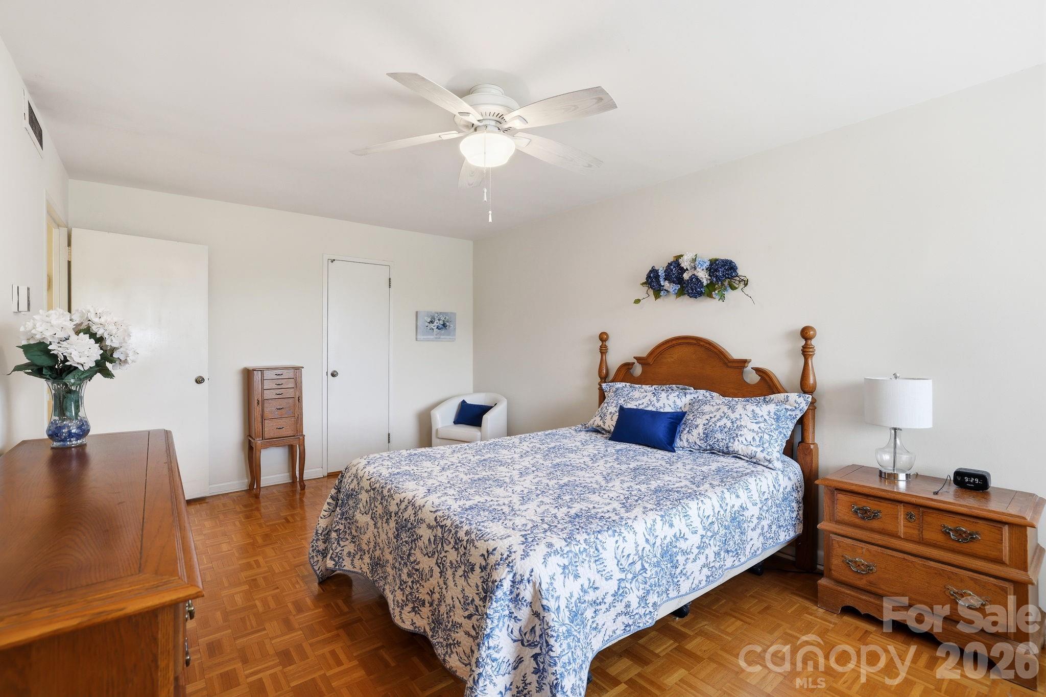 Photo 16 of 1300 Queens Road416, Charlotte, NC