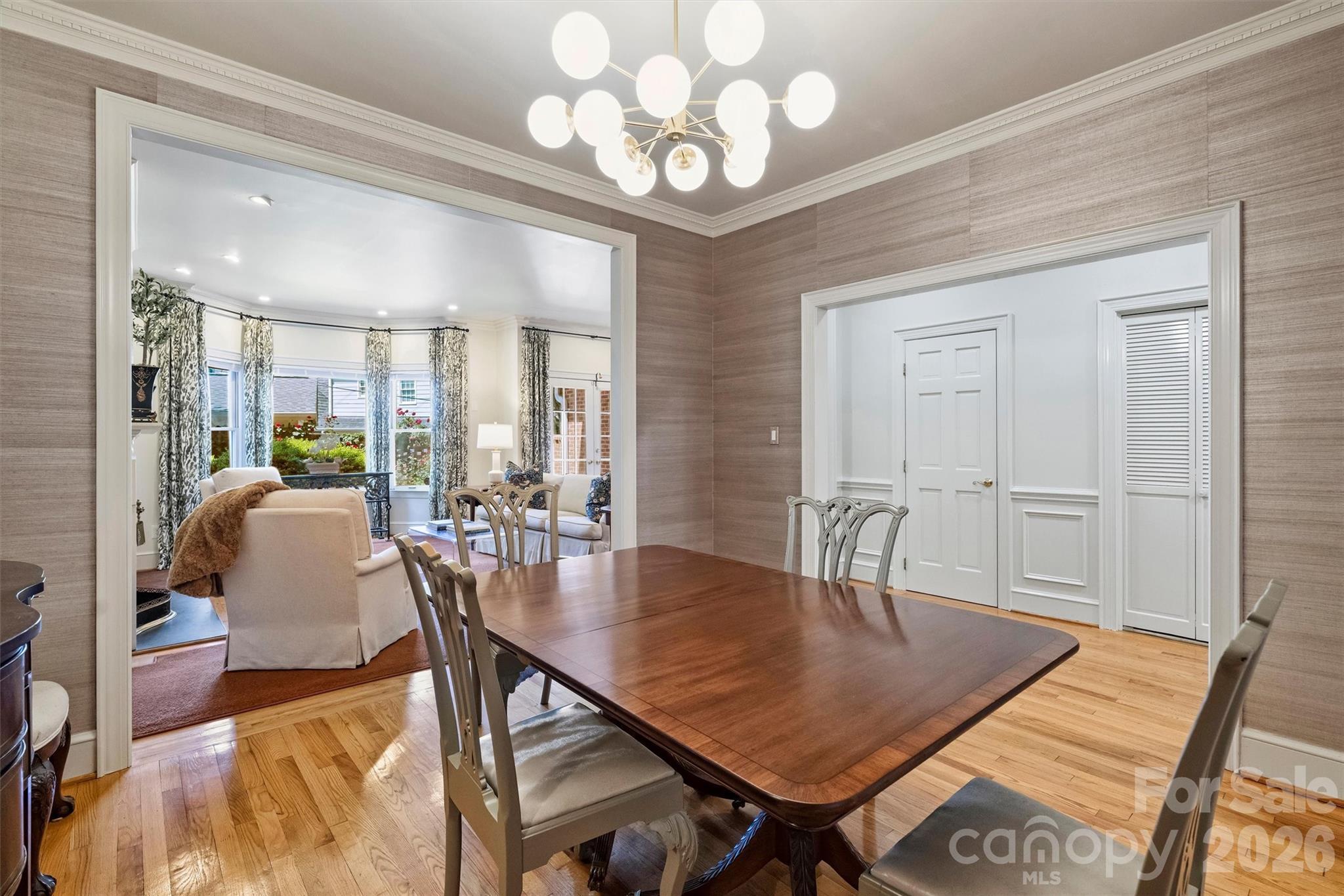 Photo 19 of 2320 Selwyn Avenue, Charlotte, NC