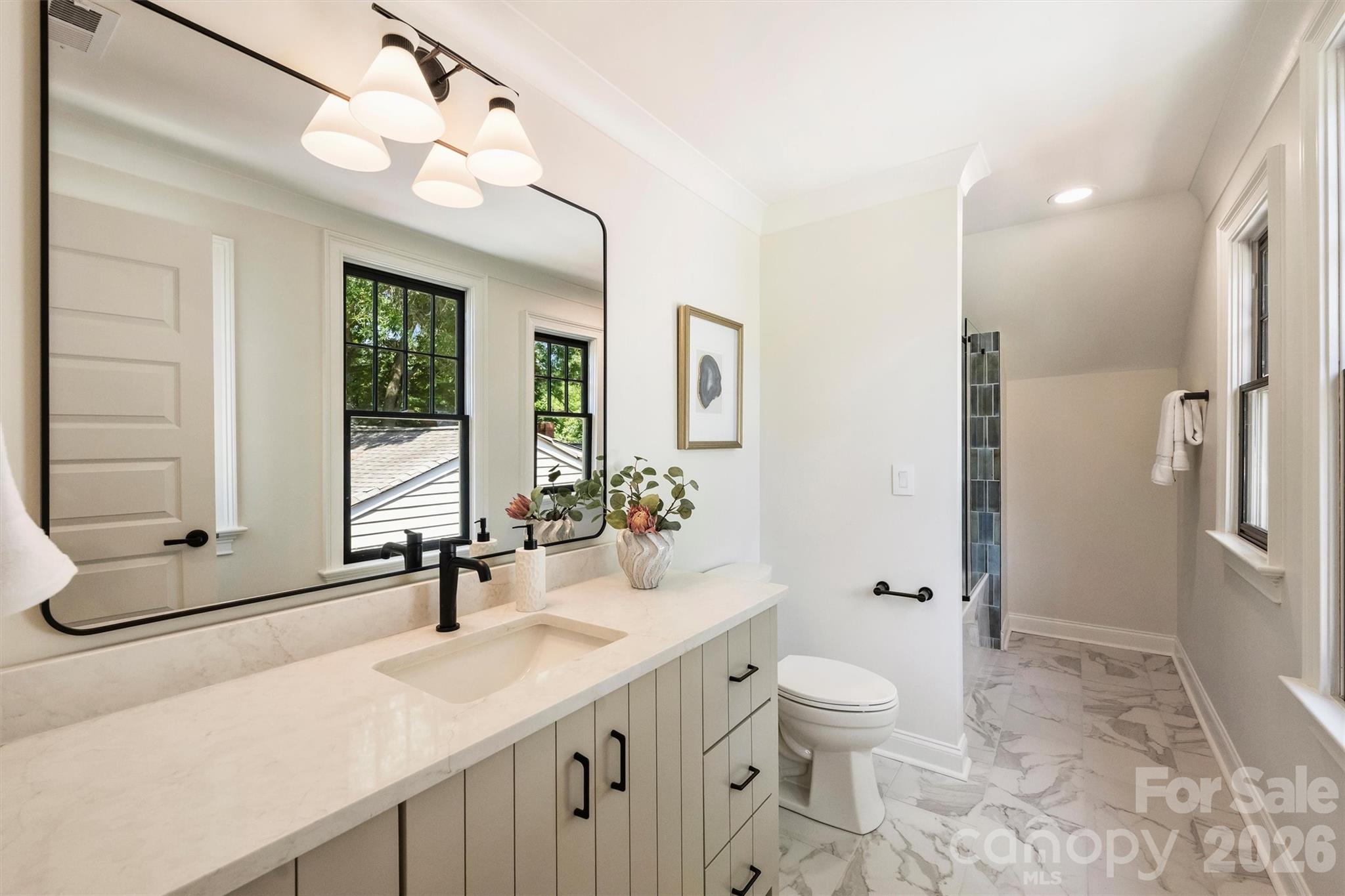 Photo 33 of 509 E Tremont Avenue, Charlotte, NC