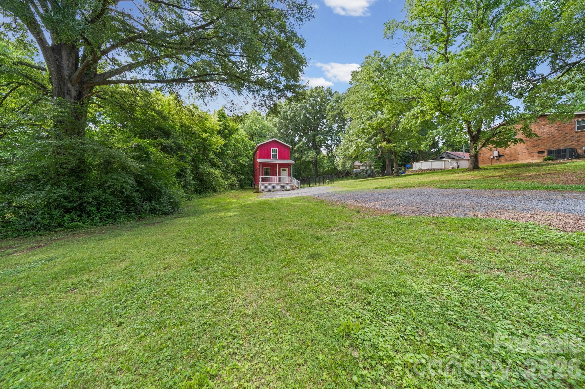 Home for sale at 308 E 10th Street, Oakboro, NC — photo 5 of 32