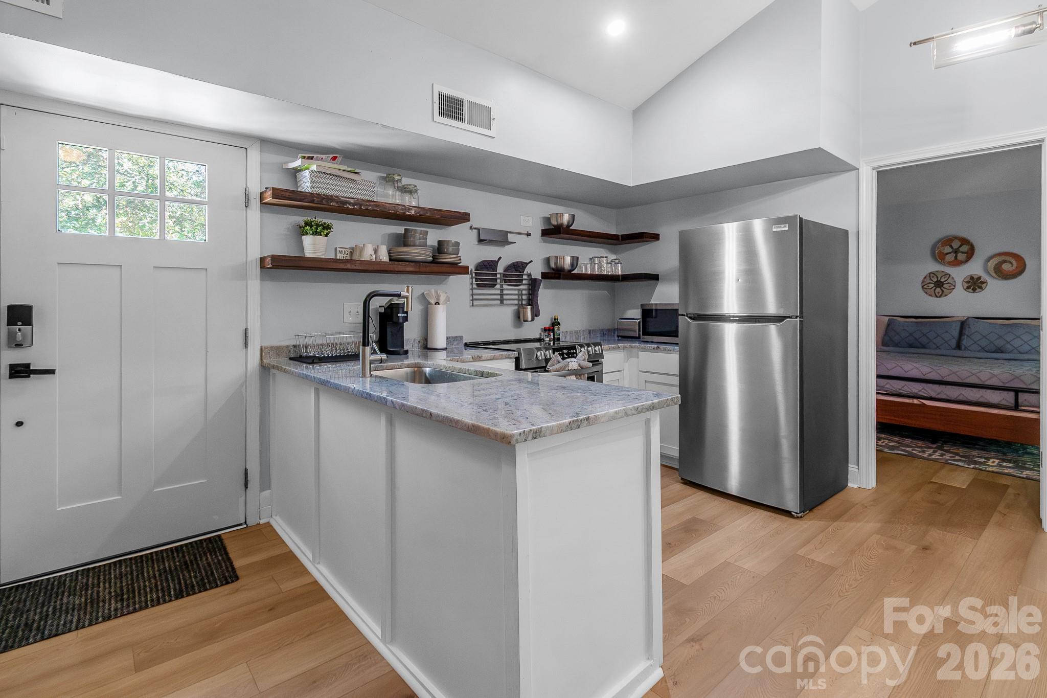 Photo 9 of 5812 Rock Hollow Drive, Charlotte, NC