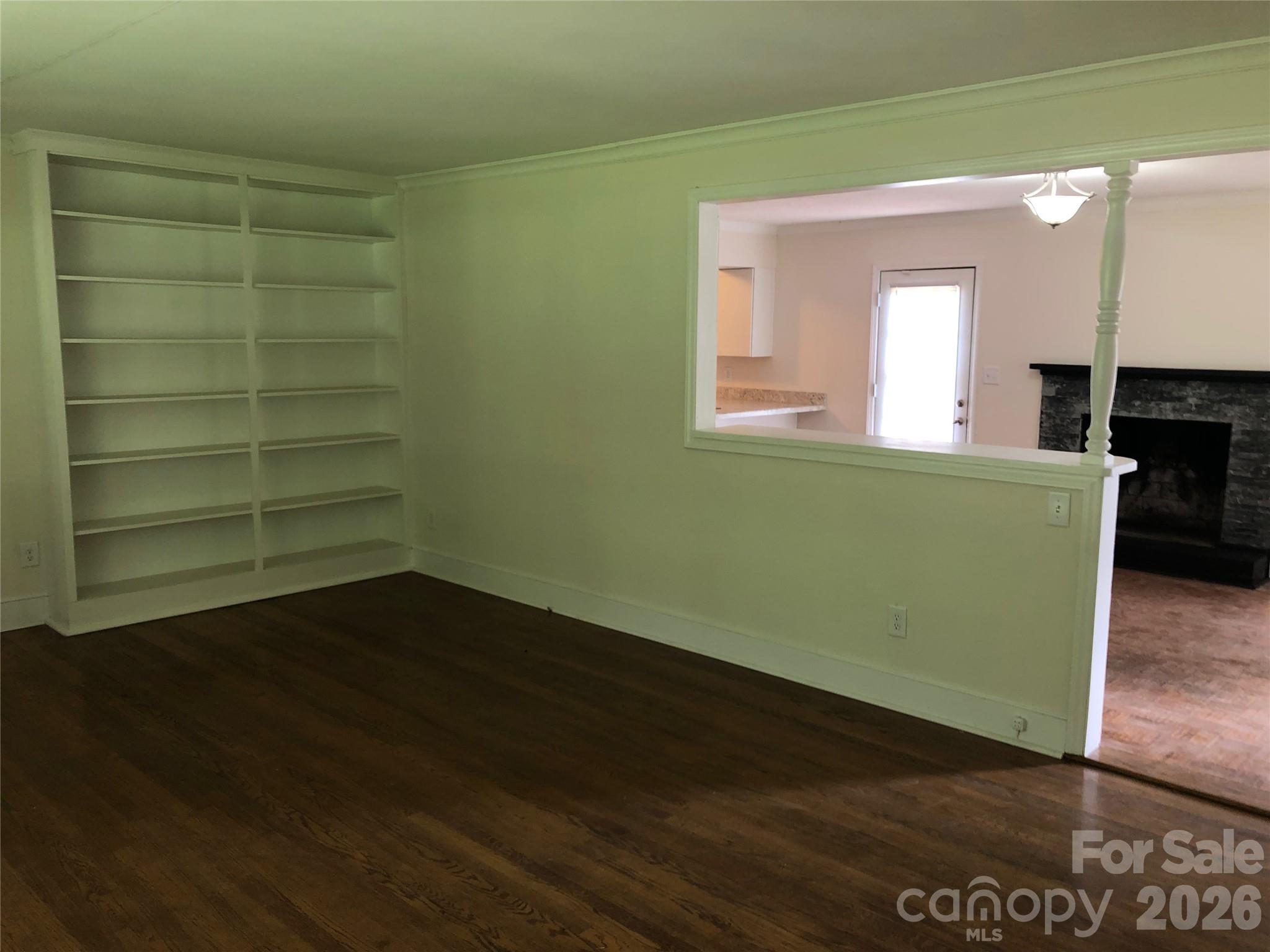 Photo 4 of 128 Woodlynn Drive, Charlotte, NC