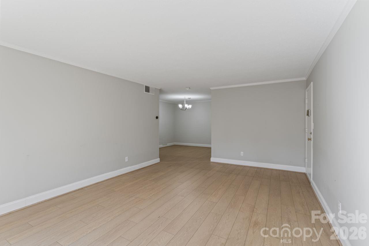 Photo 8 of 4747 Hedgemore DriveB, Charlotte, NC