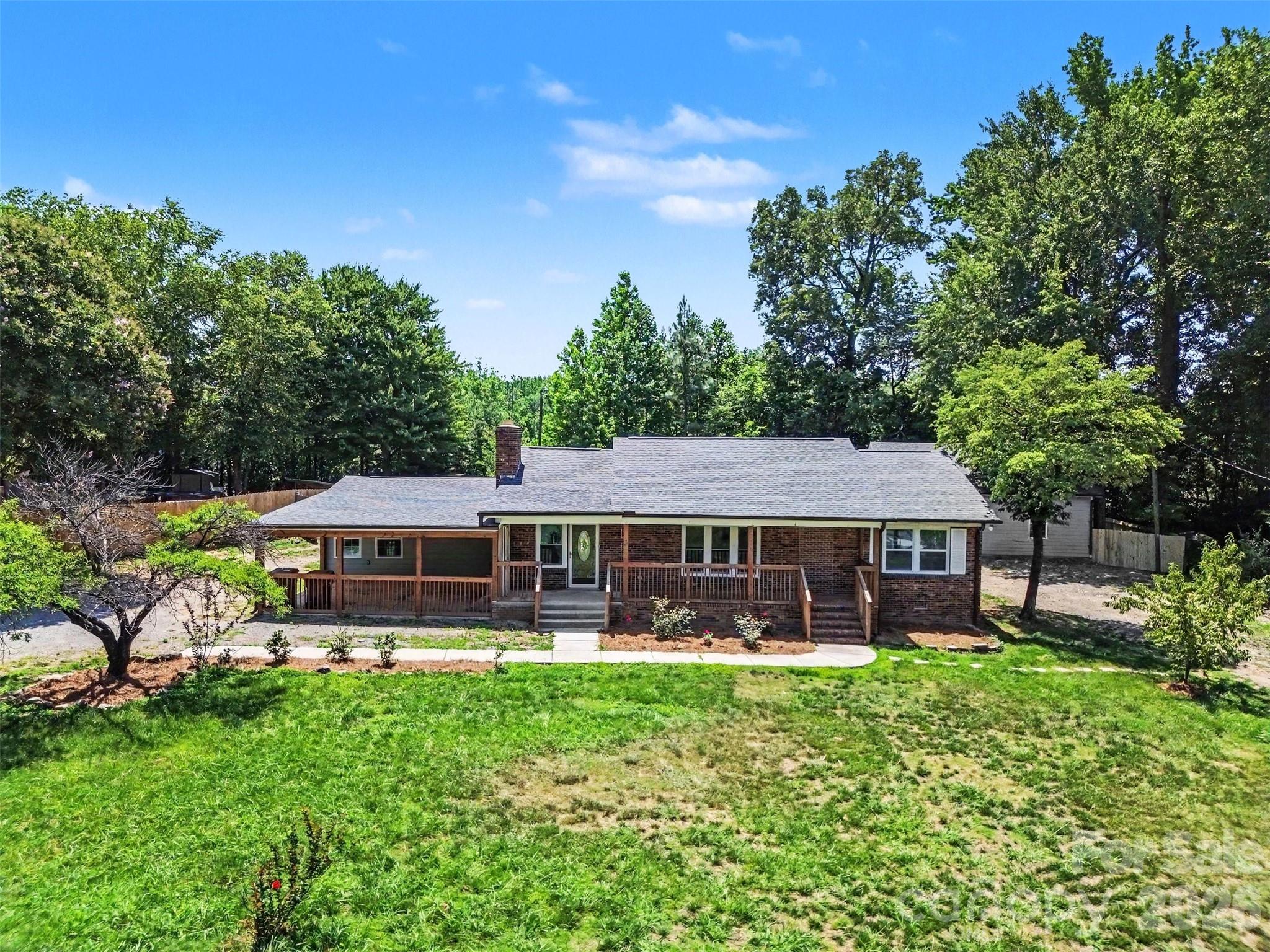 Photo 2 of 9902 Forest Drive, Charlotte, NC