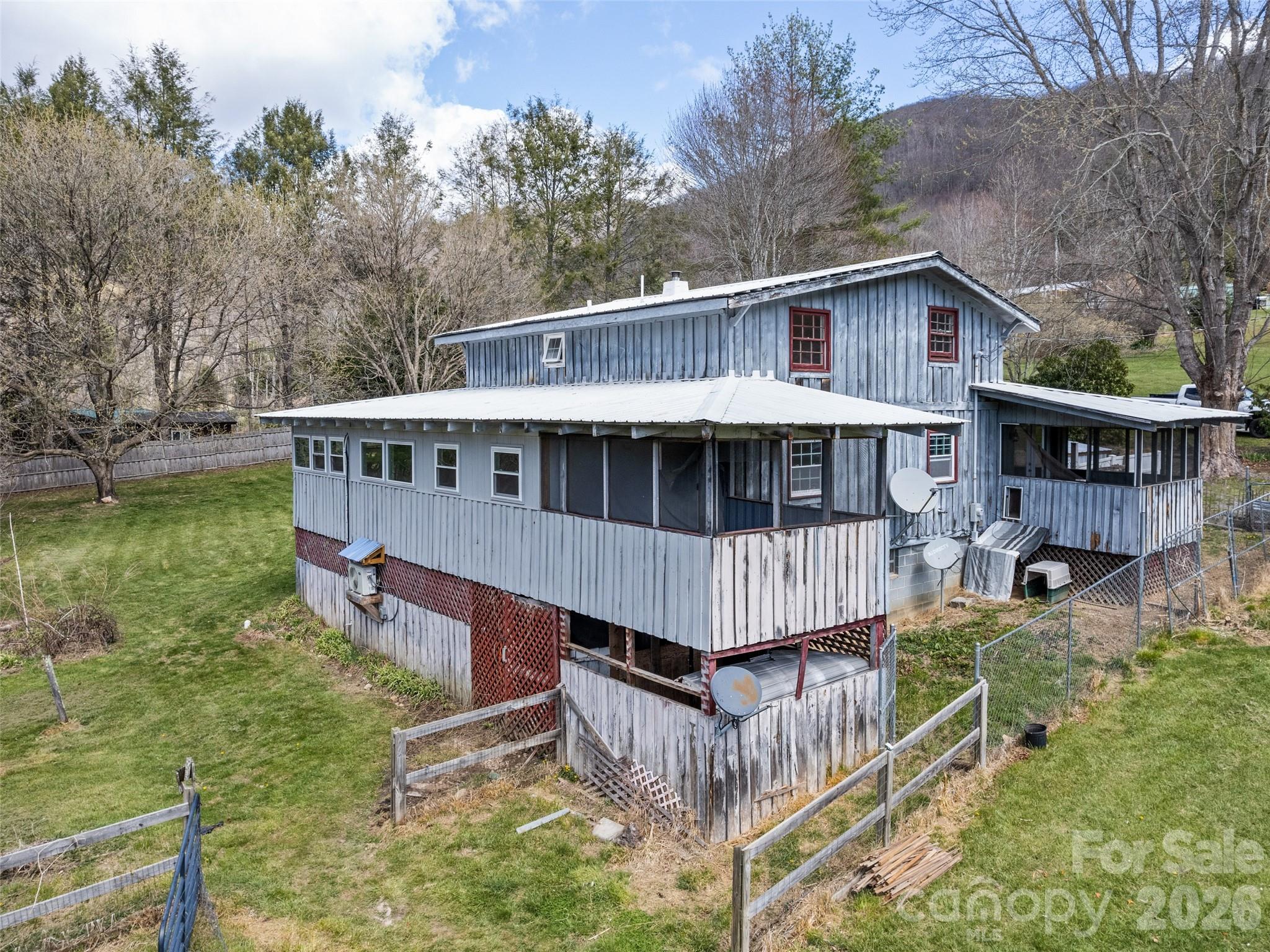 838 Hidden Valley Road, Clyde, NC - photo 6 of 34