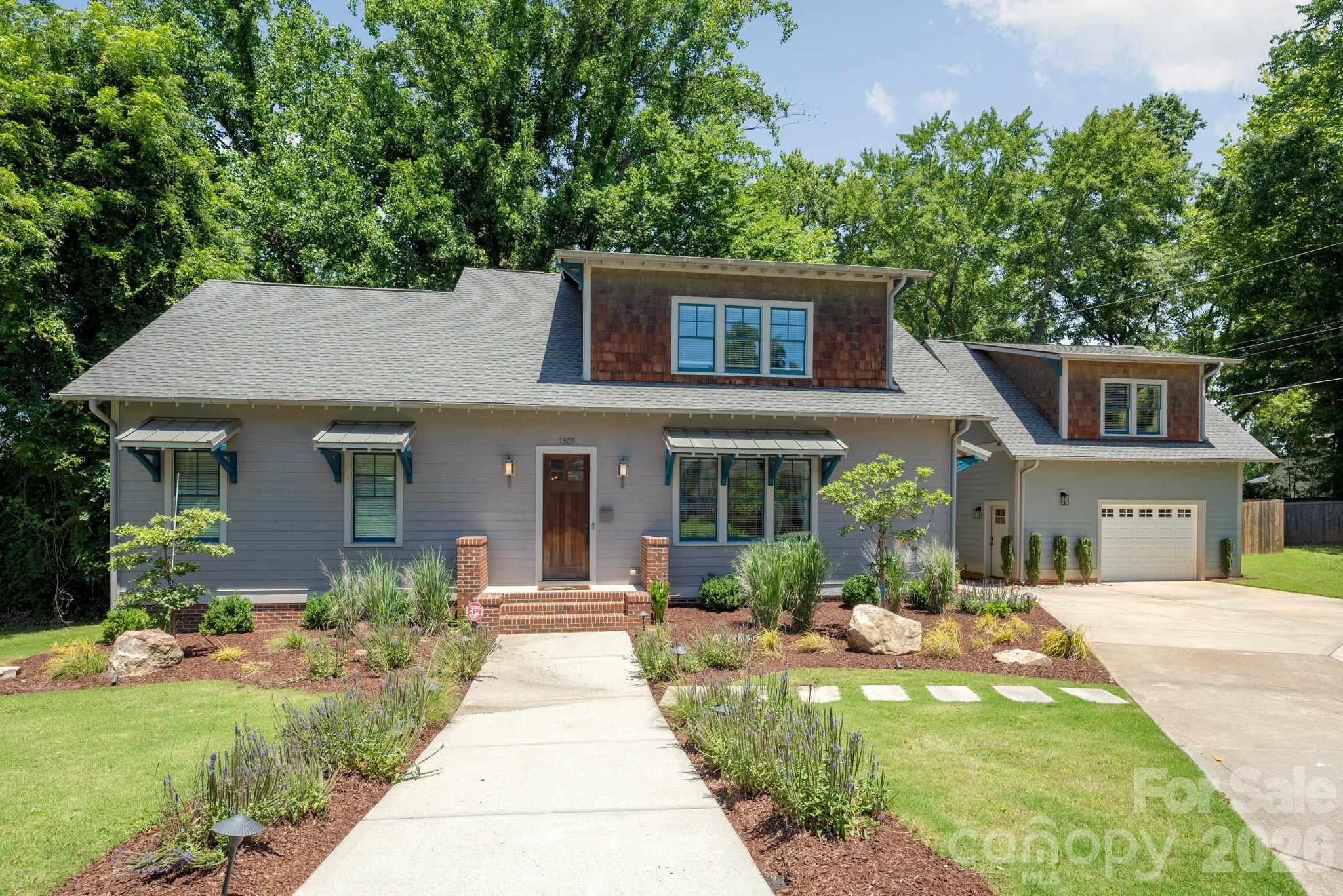 Home for sale at 1301 Catawba Avenue, Charlotte, NC — photo 1 of 39