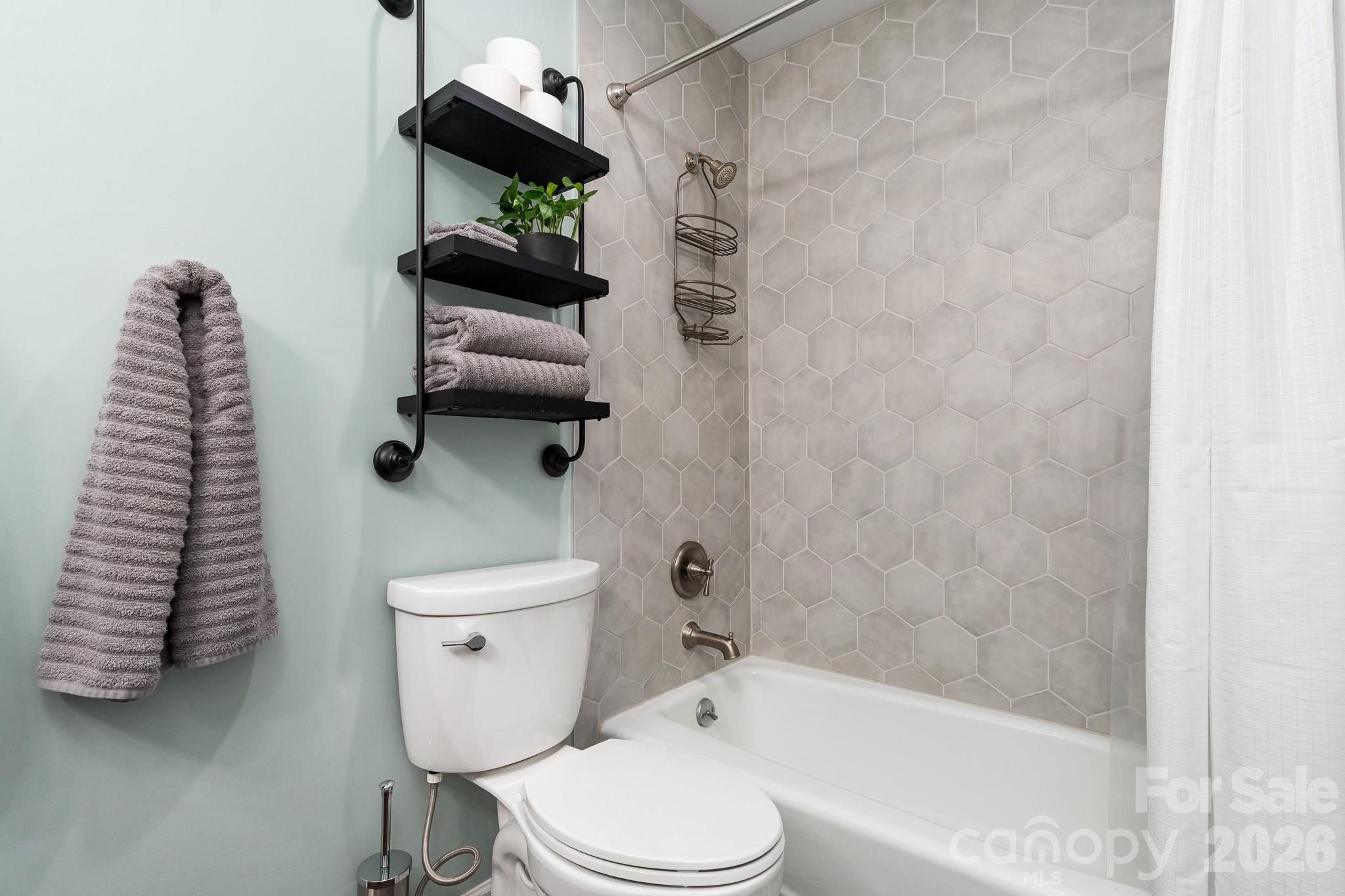 Photo 25 of 8700 Lorraine Drive, Charlotte, NC