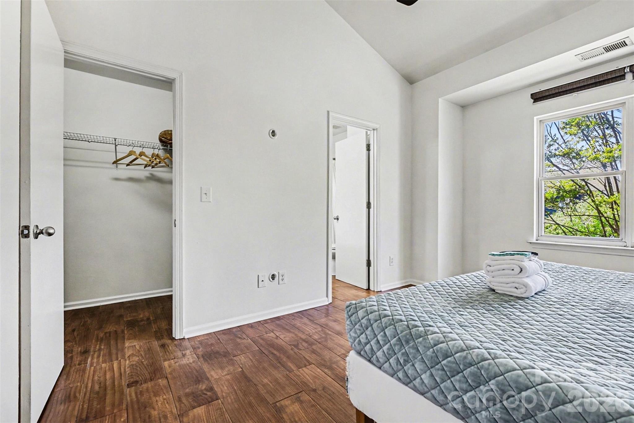 Photo 16 of 703 E 8th Street, Charlotte, NC