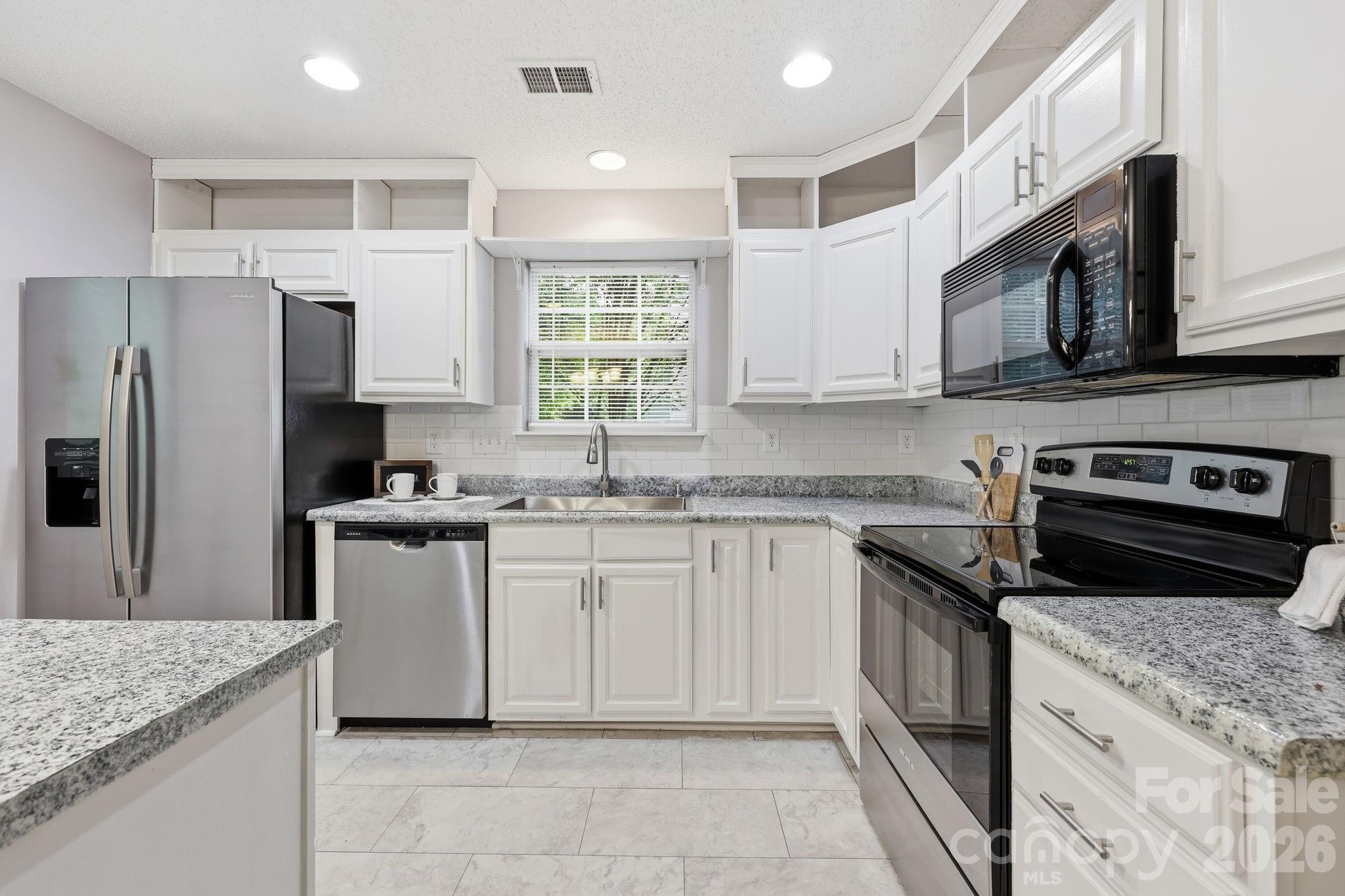 Photo 14 of 8230 Rudolph Road, Charlotte, NC