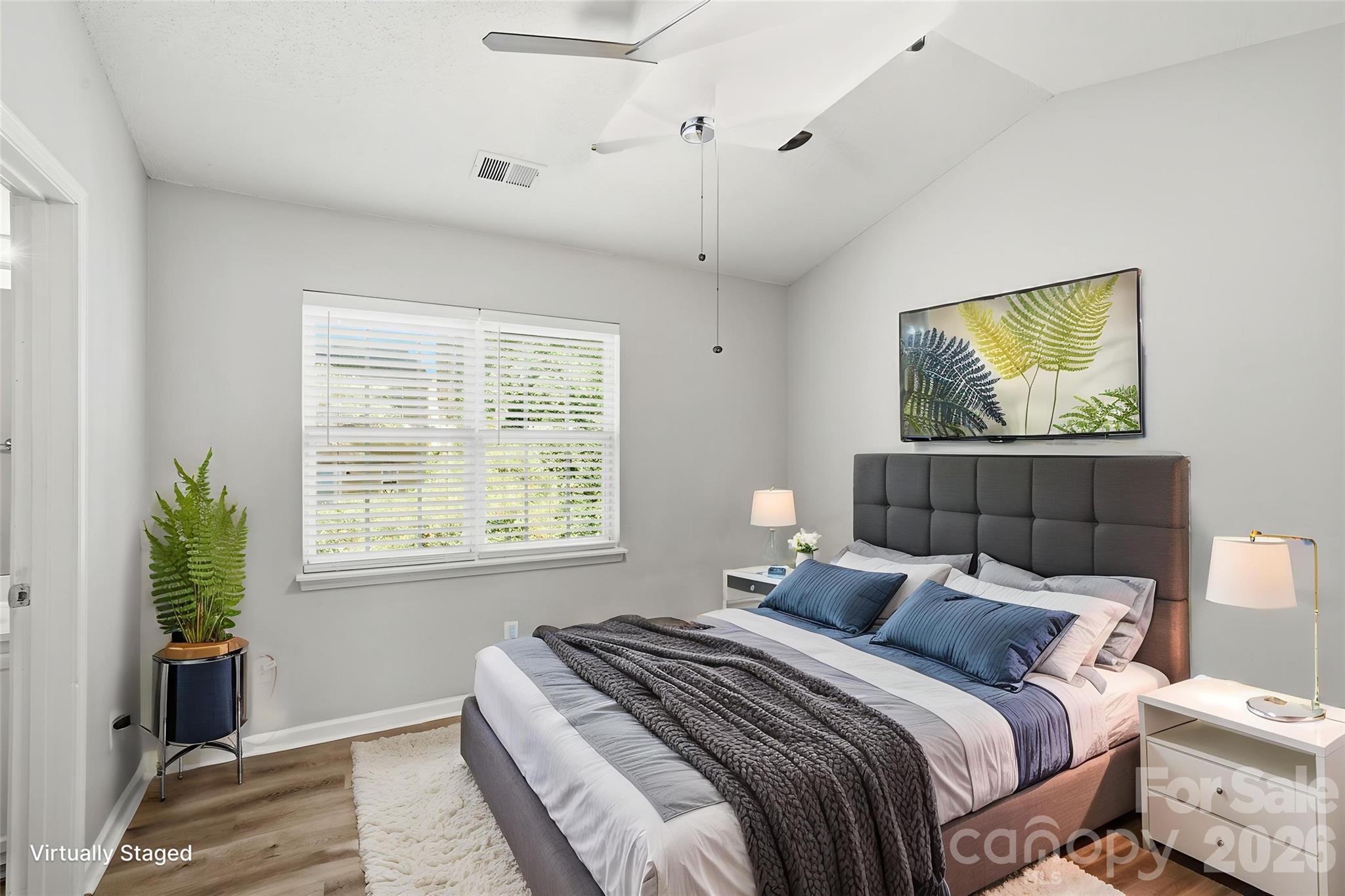 Photo 11 of 10142 Forest Landing Drive, Charlotte, NC