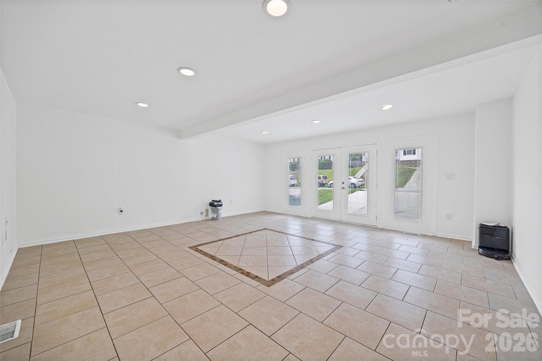 Photo 9 of 6226 Dumont Lane, Charlotte, NC