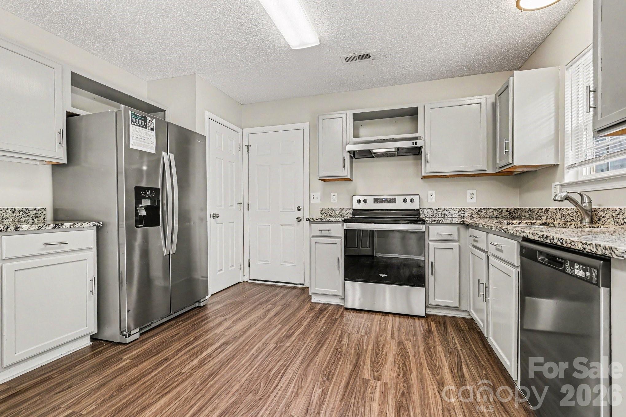 Photo 5 of 8028 Lobilia Lane, Charlotte, NC